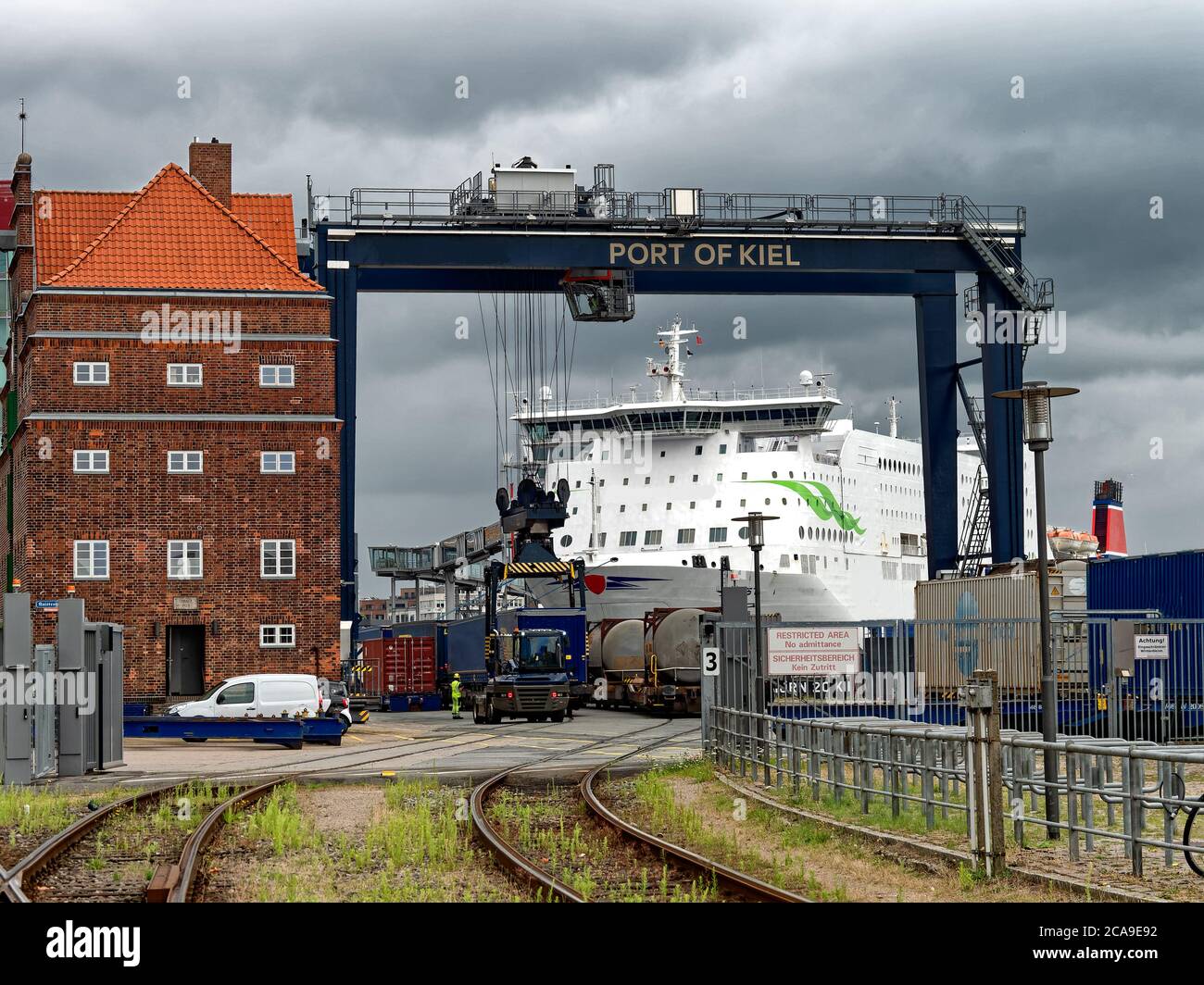 Kiel shipyard hi-res stock photography and images - Alamy