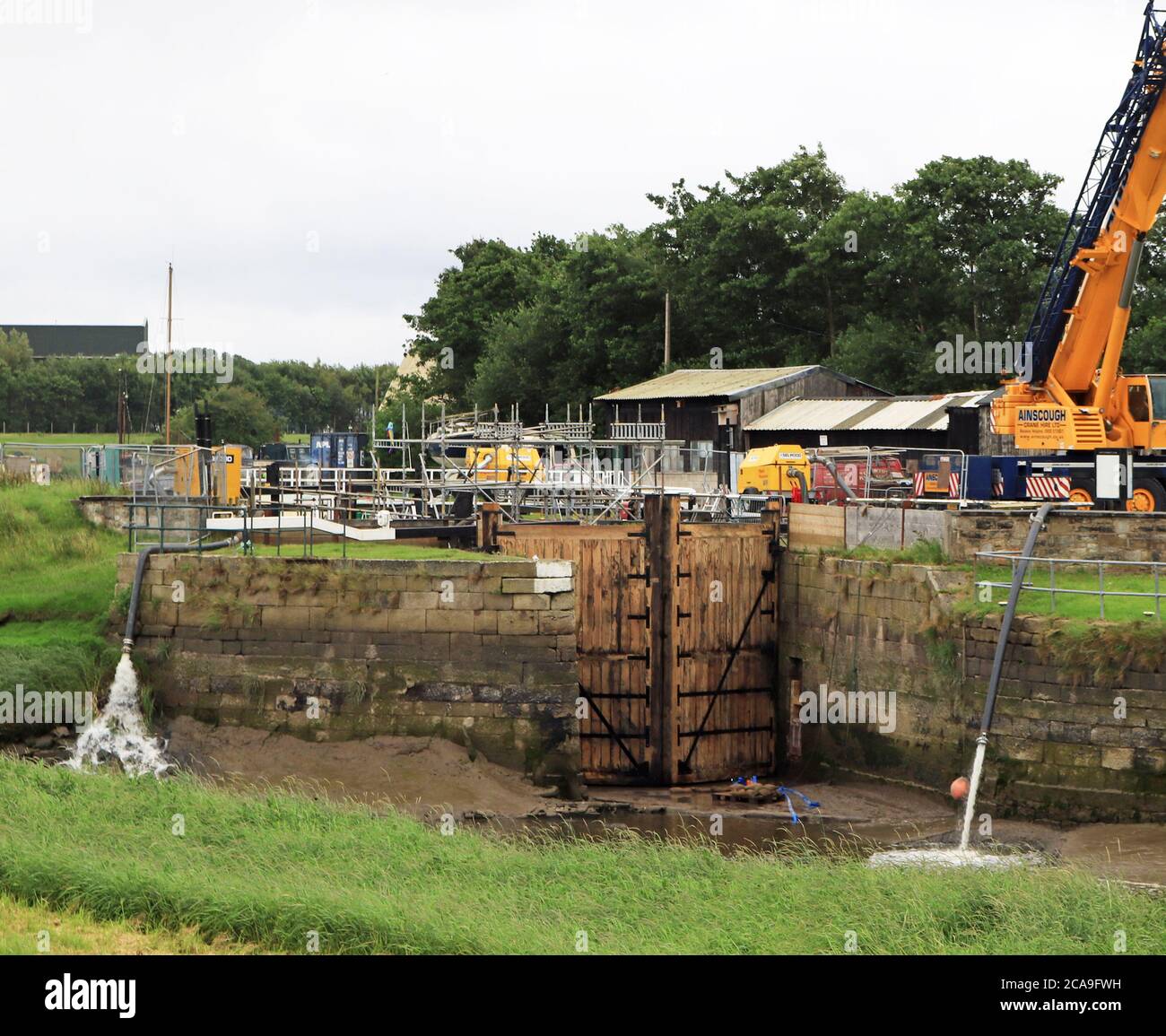 Tarleton river lock hi-res stock photography and images - Alamy
