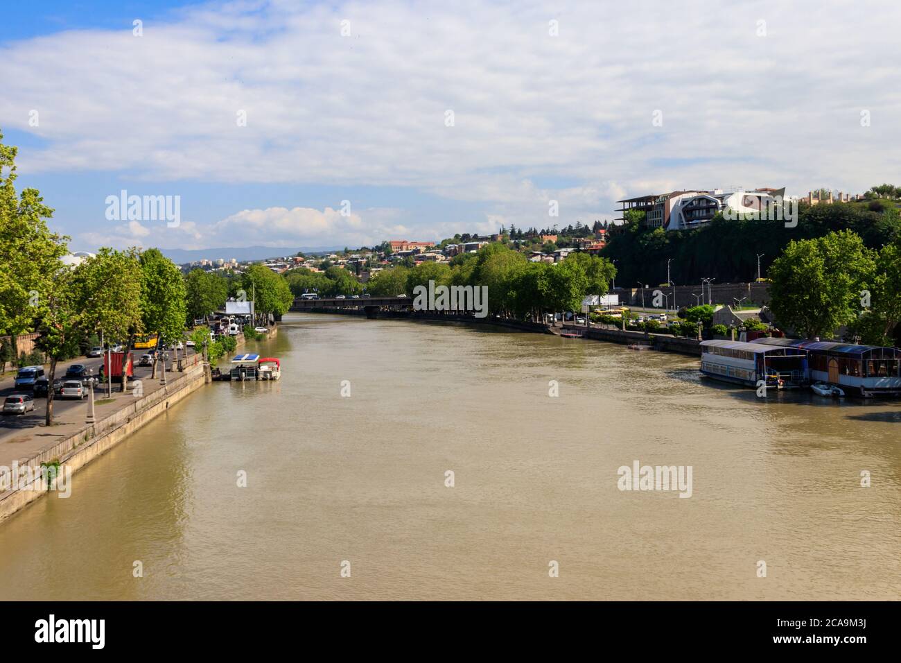 View of Kura (Mtkvari) river in Tbilisi, Georgia Stock Photo - Alamy