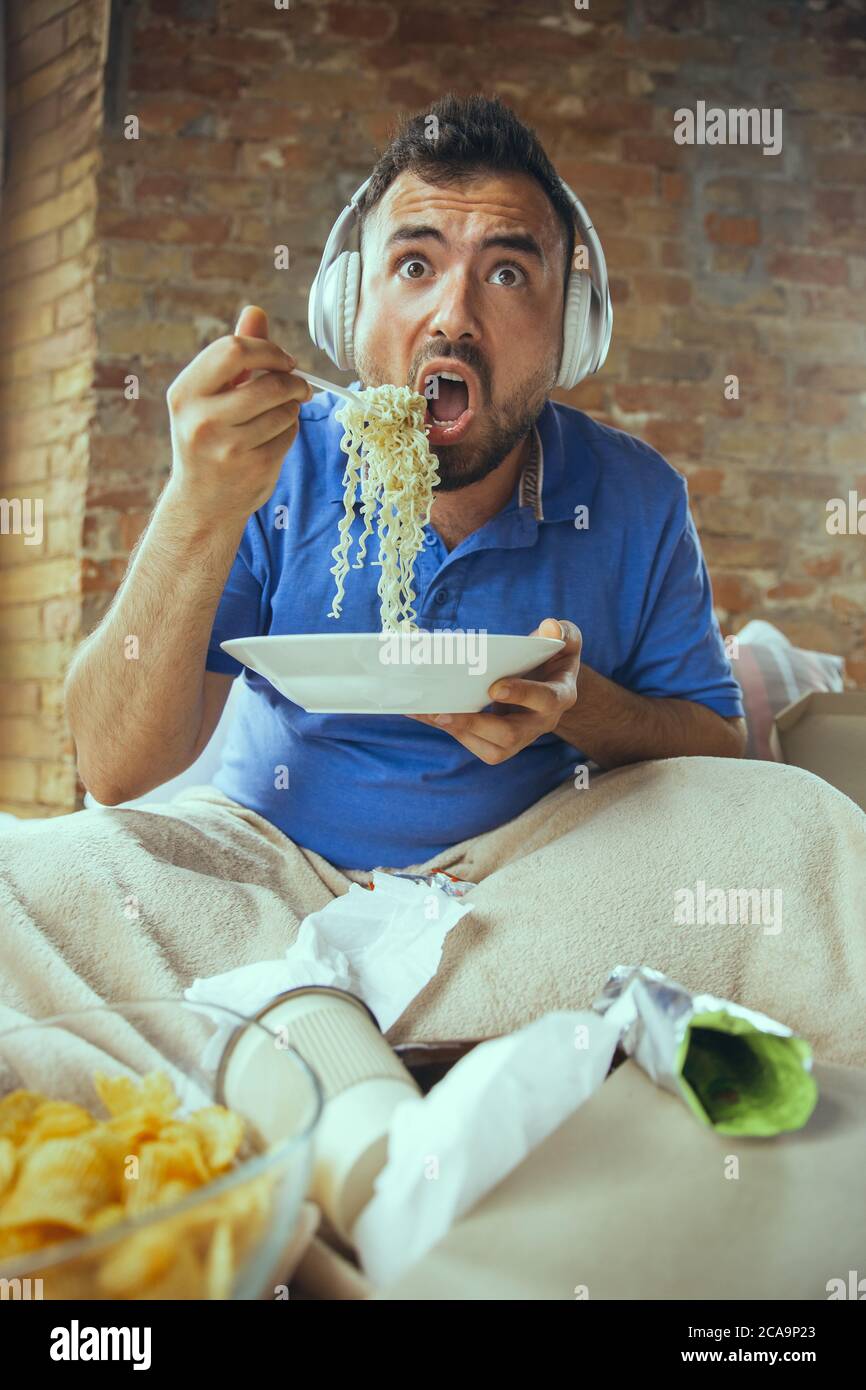 Food ad television hi-res stock photography and images - Alamy