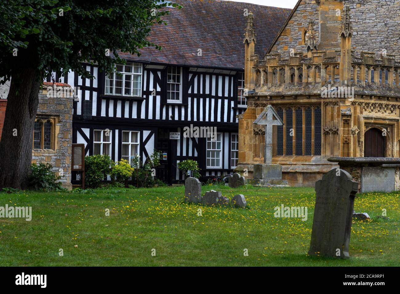 Evesham clock tower hi-res stock photography and images - Alamy