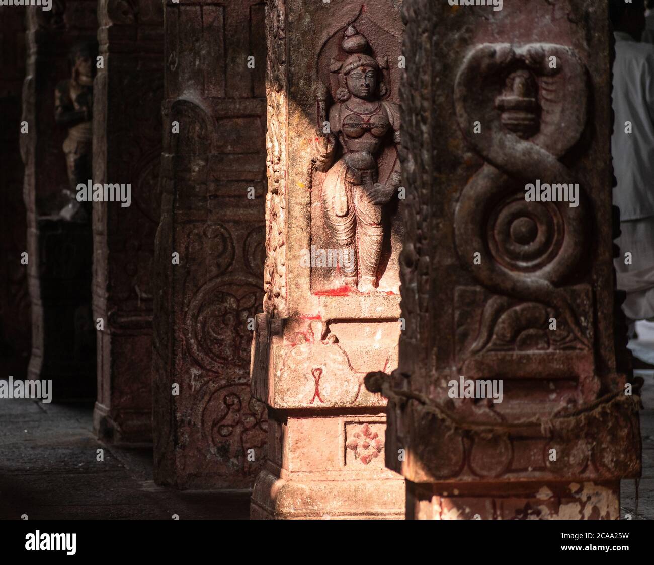 Mayiladuthurai, Tamil Nadu, India - February 2020: Diagonal light ...