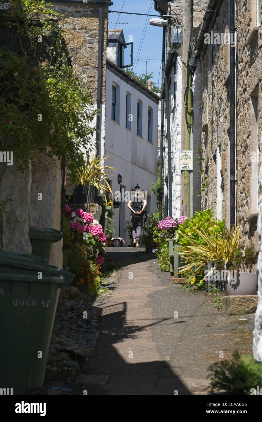 Mousehole streets hi-res stock photography and images - Alamy