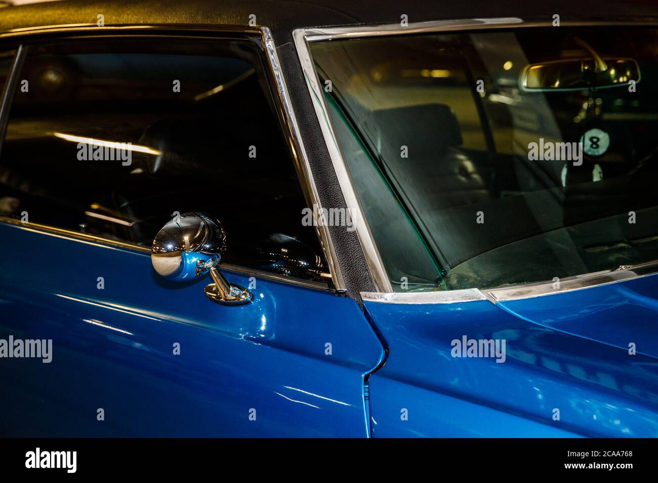 blue retro car Stock Photo - Alamy