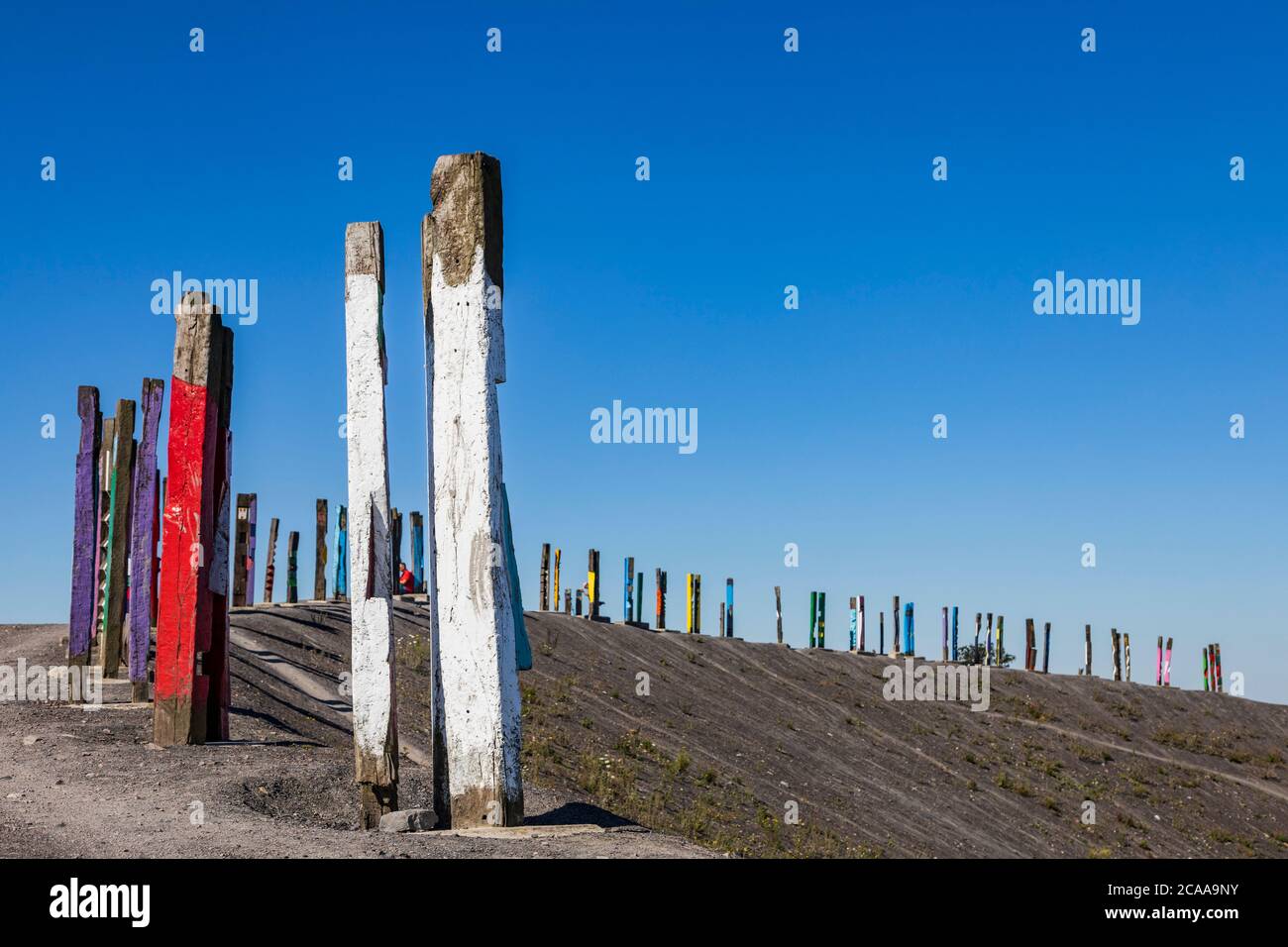 Permanent artwork Totems made of old railway sleepers by Basque artist ...