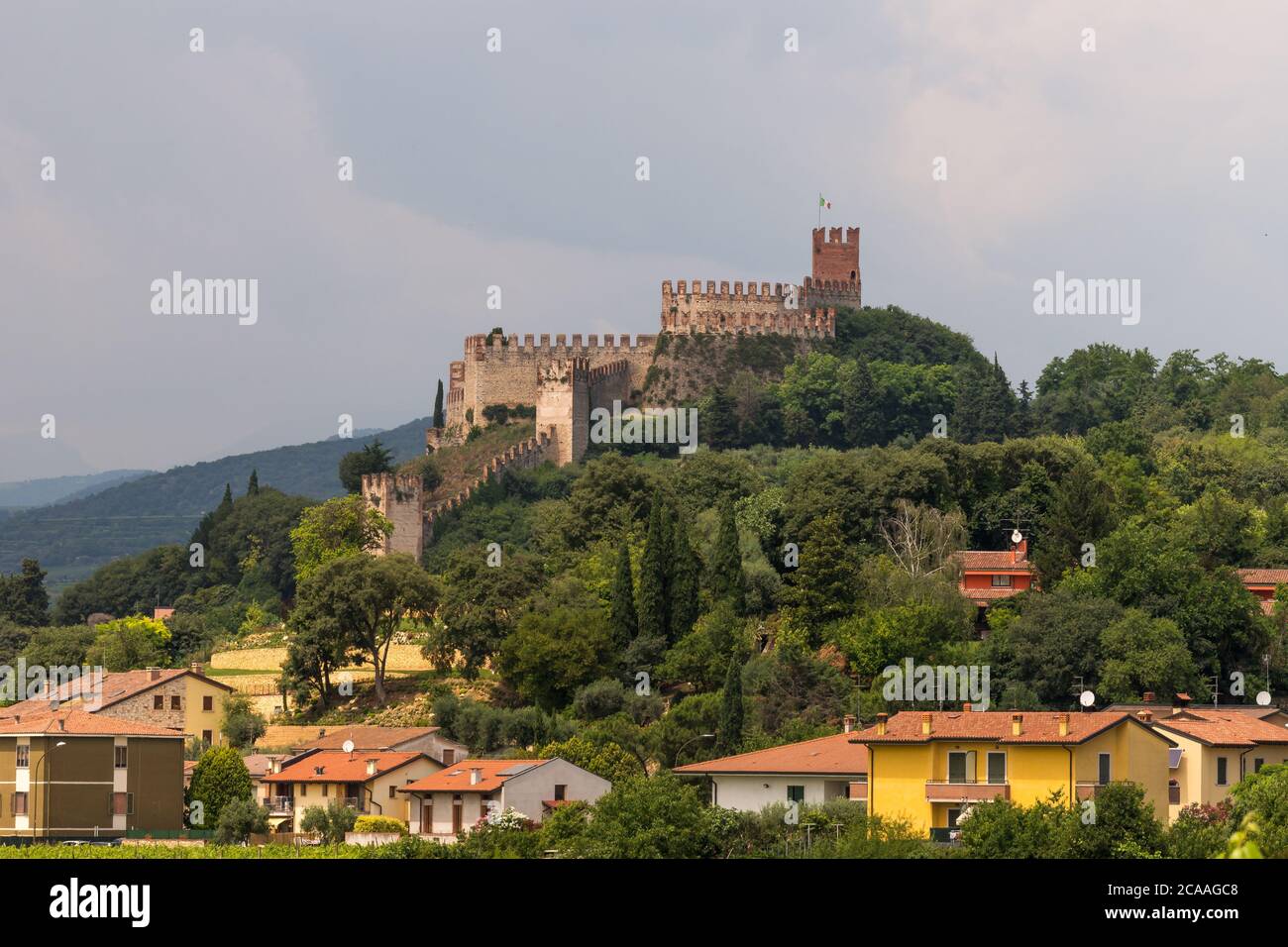 Castello scaligero hi-res stock photography and images - Alamy