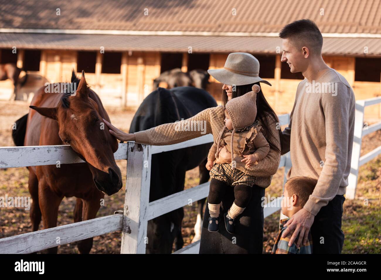 Mom and kids ranch hi-res stock photography and images - Alamy