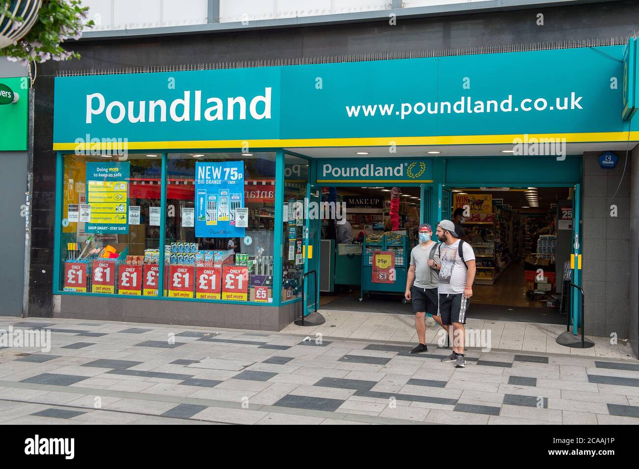 Frozen slough hi-res stock photography and images - Alamy