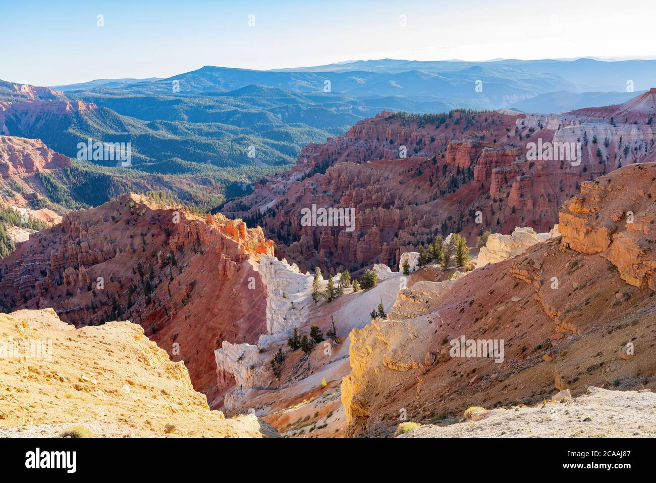 Beautiful landscape saw from North View Lookout of Cedar Breaks ...