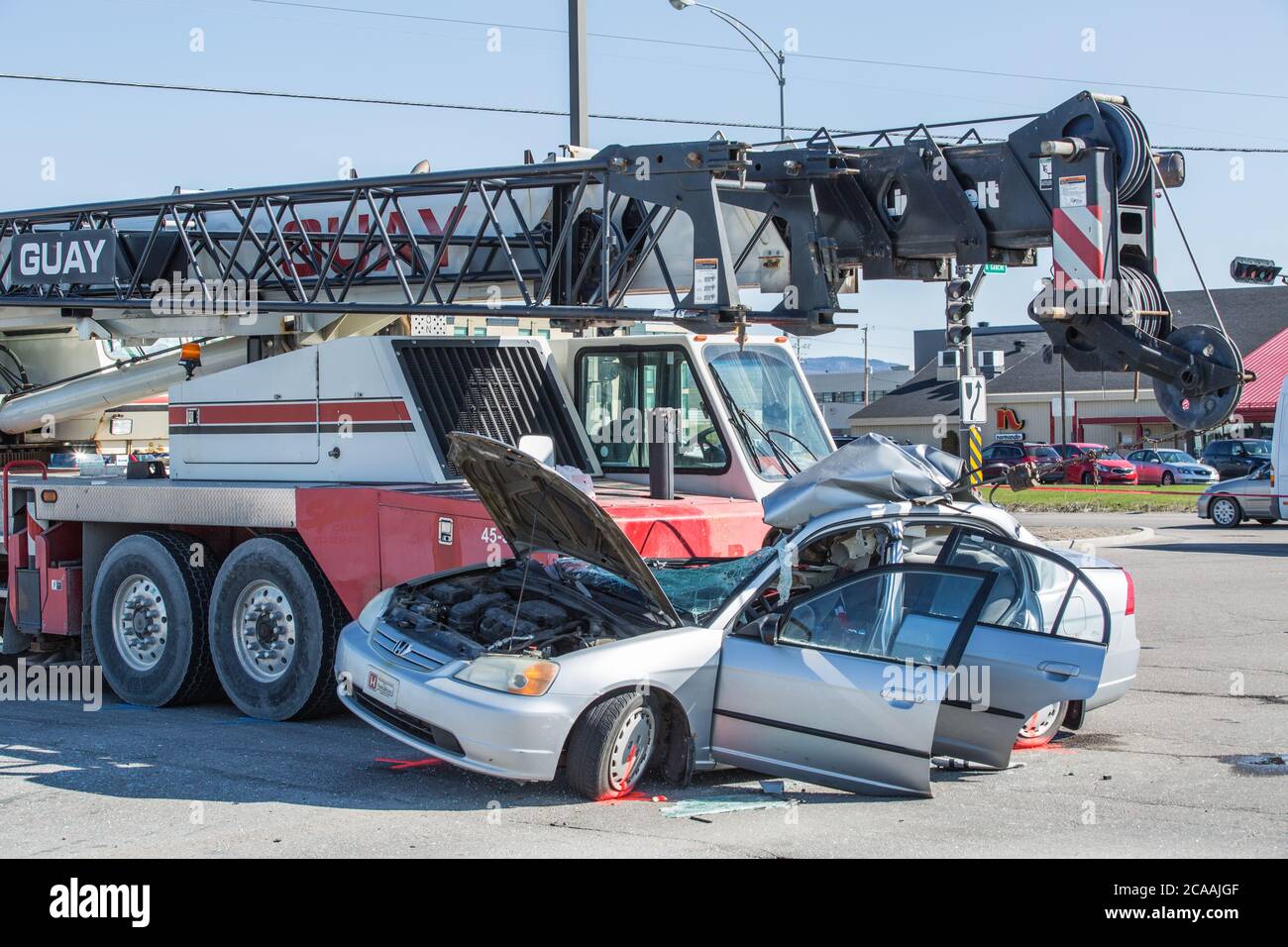 Crane accident hi-res stock photography and images - Alamy