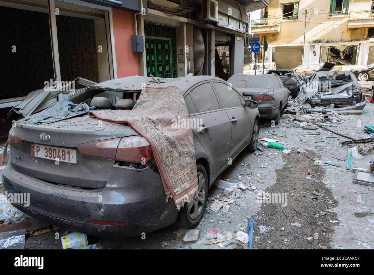 Cars under rubble from a massive explosion on August 4, 2020 in Mar ...
