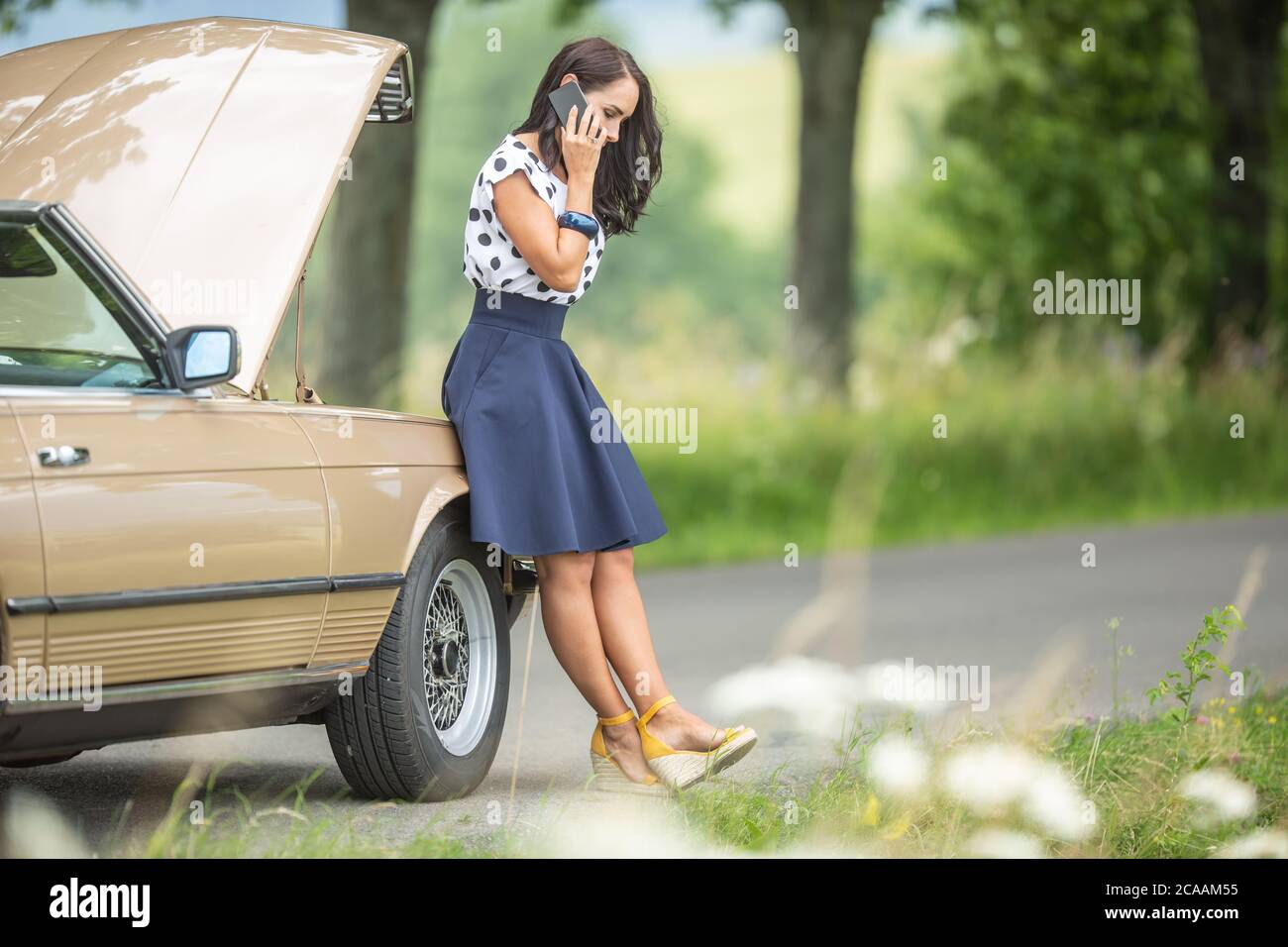 Car open bonnet mechanic hi-res stock photography and images - Alamy