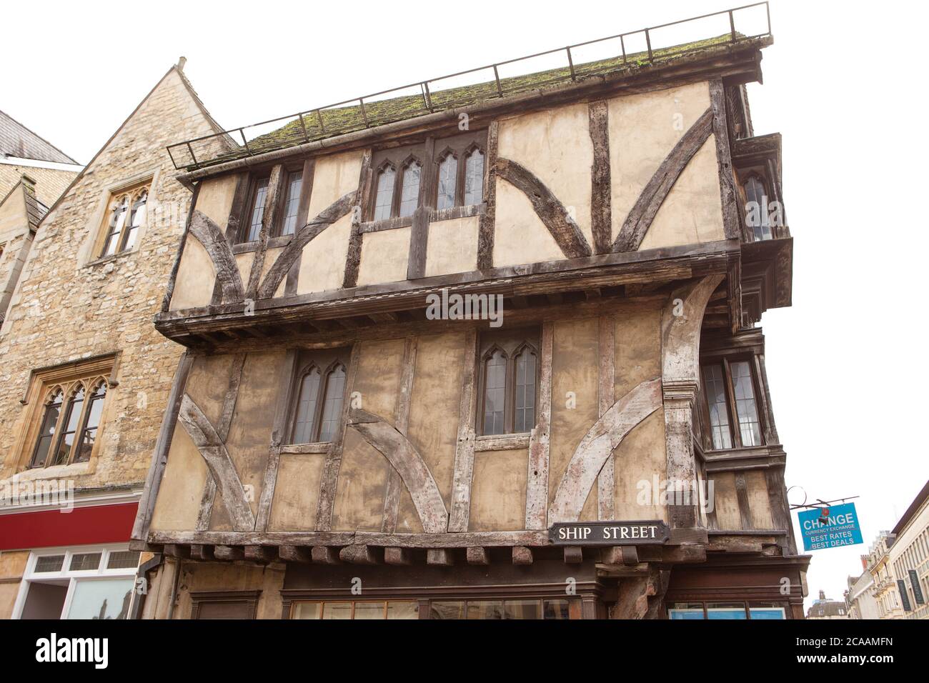 tudor timber frame construction in the city of oxford england Stock ...