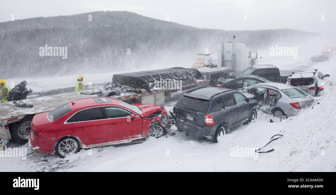 Snow accident multi vehicle hi-res stock photography and images - Alamy