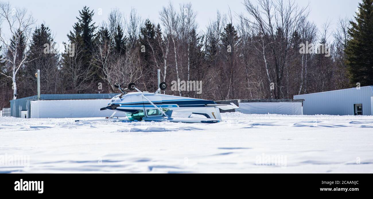 Fuselage damage hi-res stock photography and images - Alamy