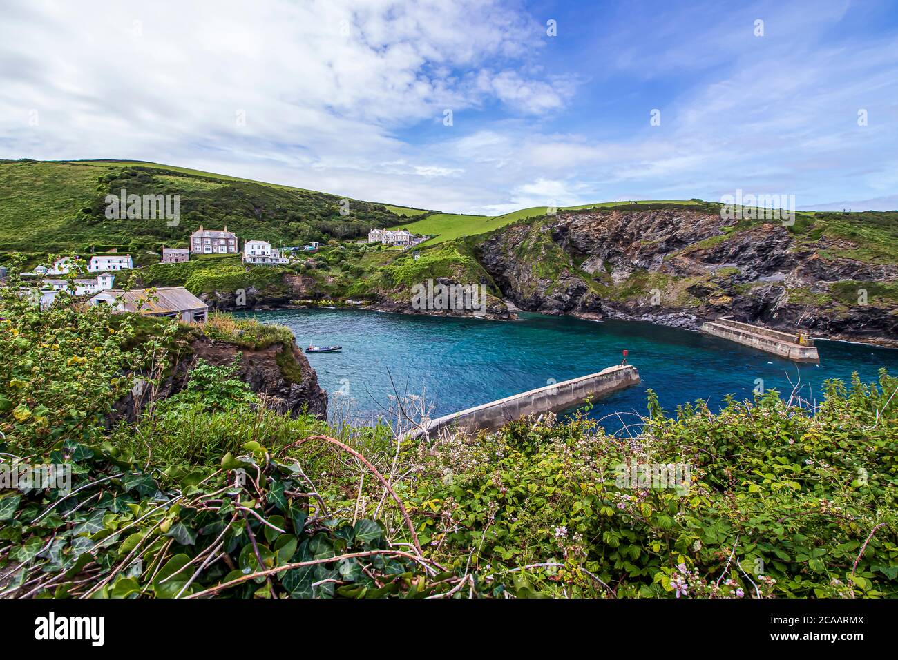 Port Isaac - A beautiful seaside landscape in North Cornwall Stock ...
