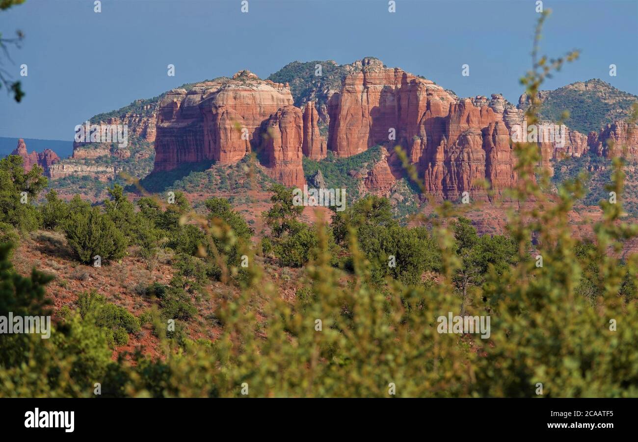 The beautiful red rocks in Sedona, Arizona attract tourists from around ...