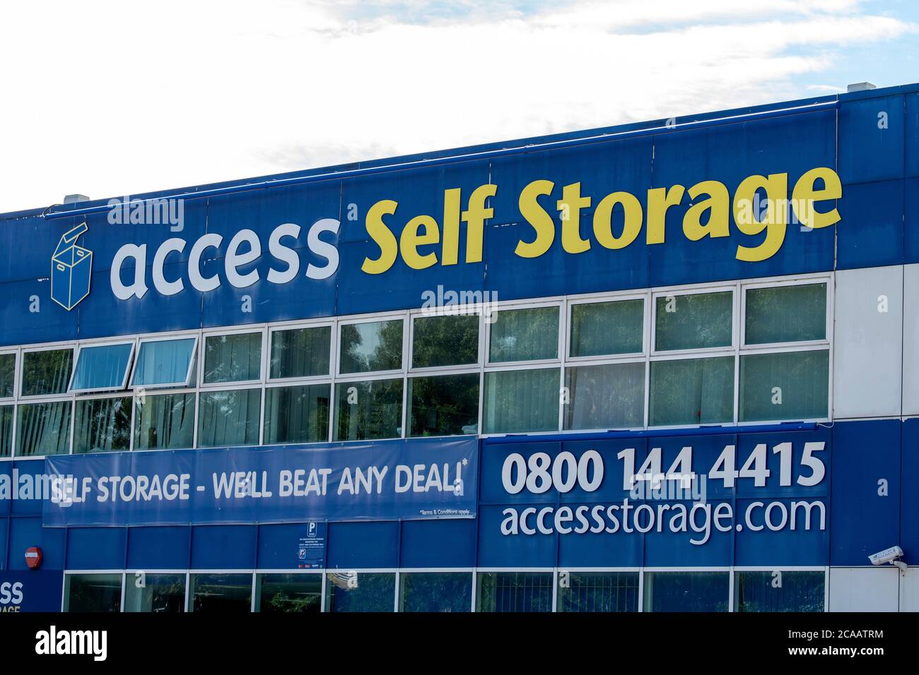 Access self storage hi-res stock photography and images - Alamy