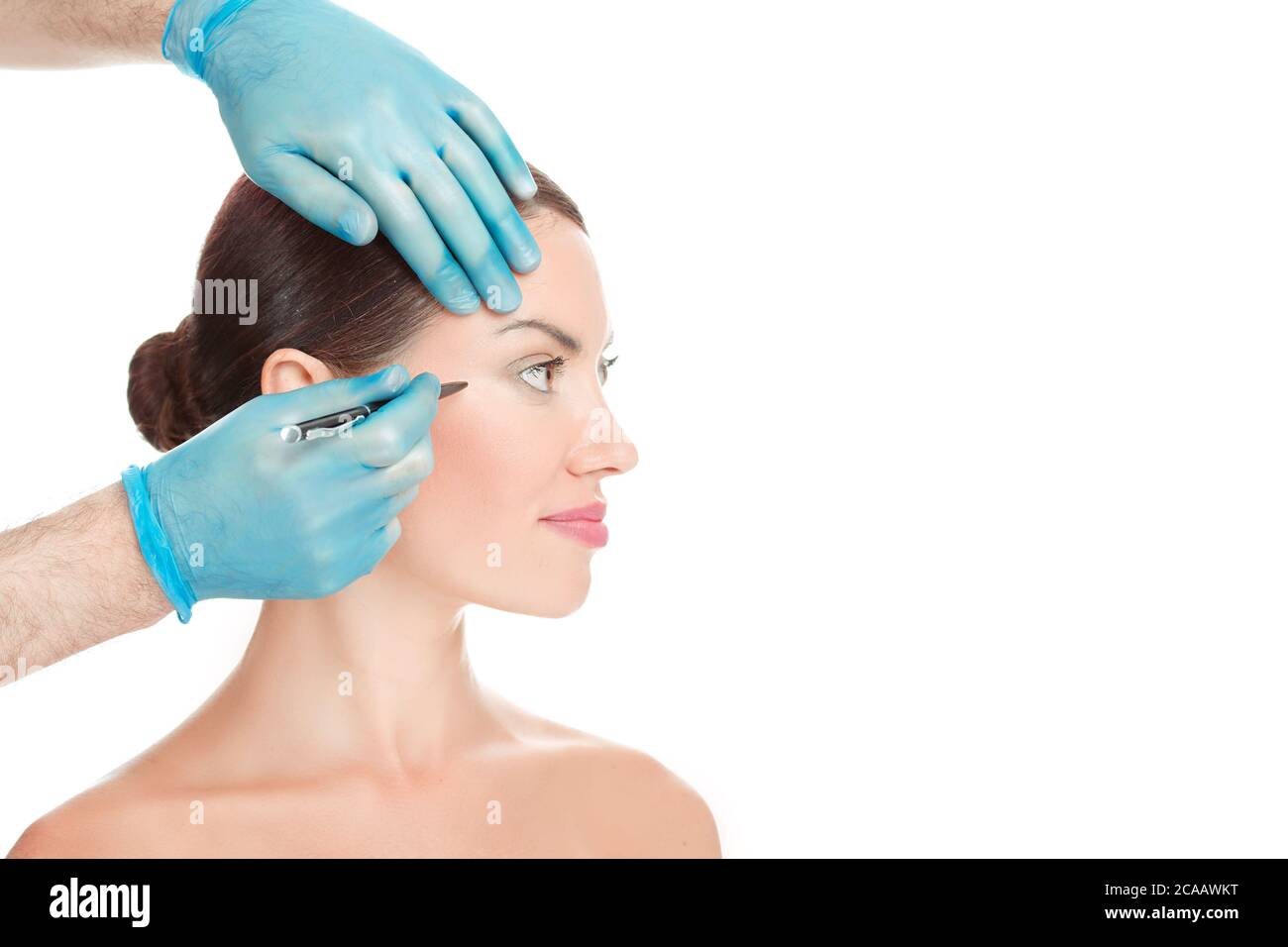 Anti wrinkle procedure. Crow-feet wrinkles reduction removal plastic ...