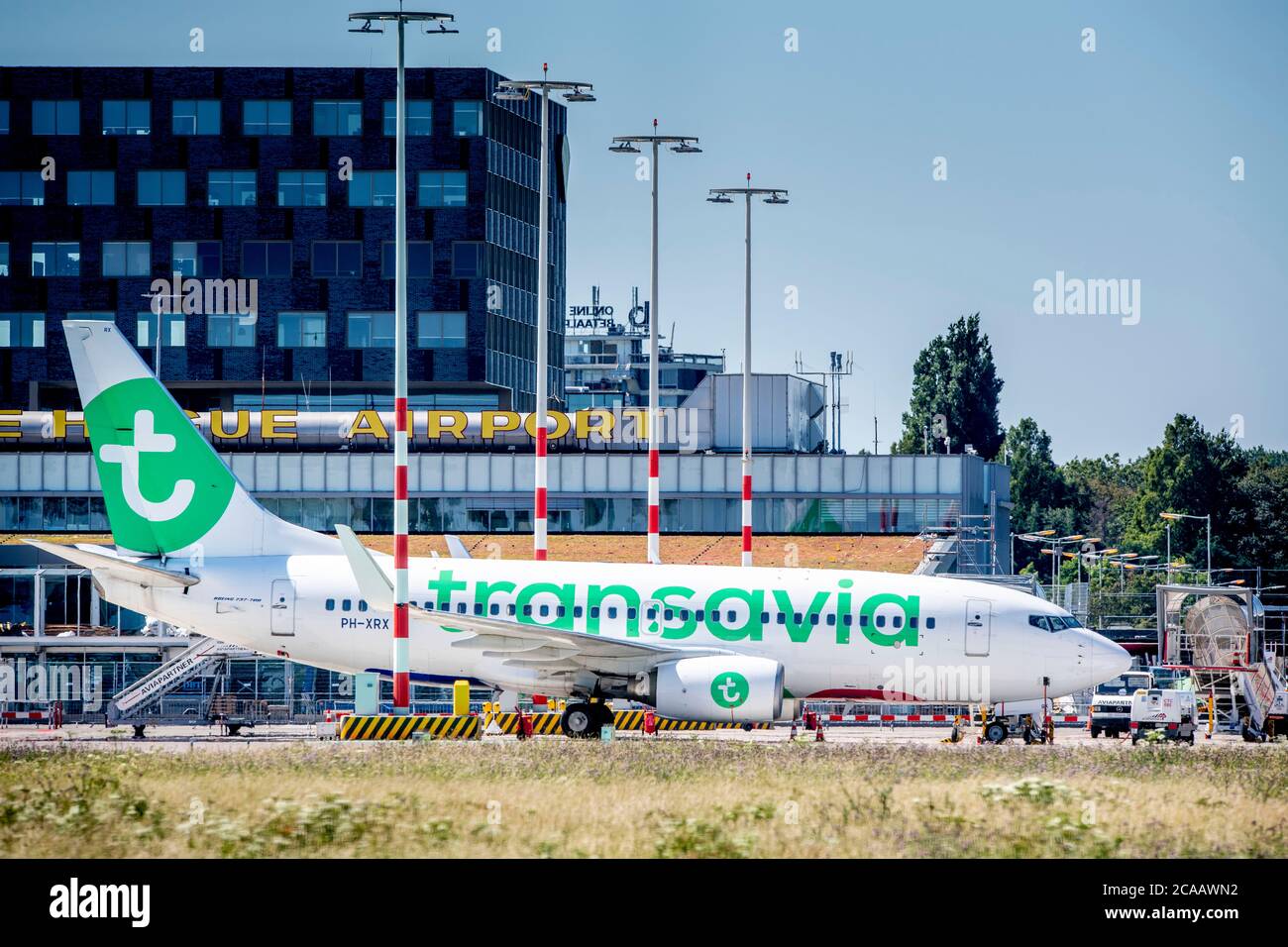 Transavia pilot hi-res stock photography and images - Alamy