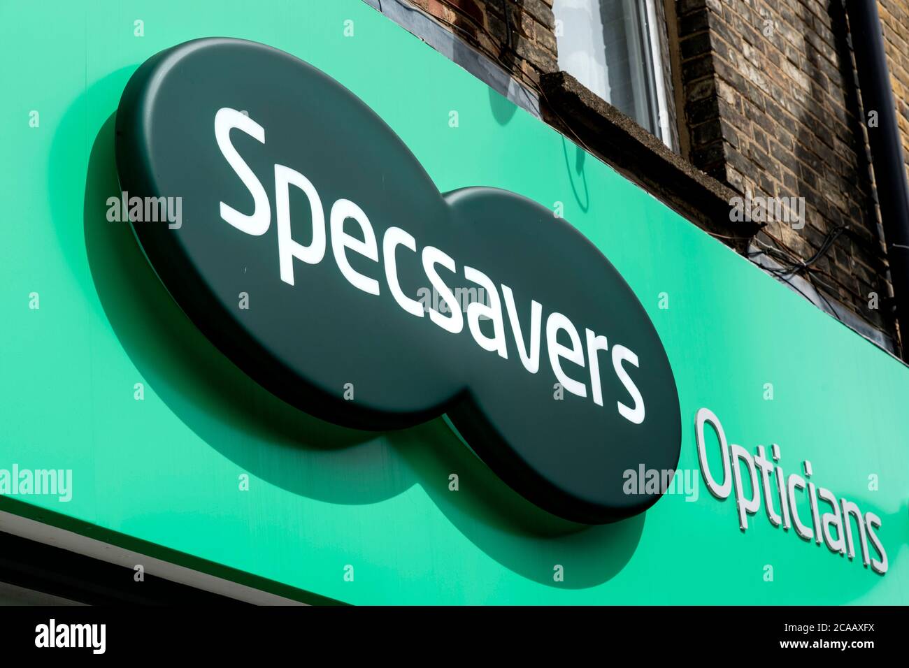 Specsavers logo hi-res stock photography and images - Alamy