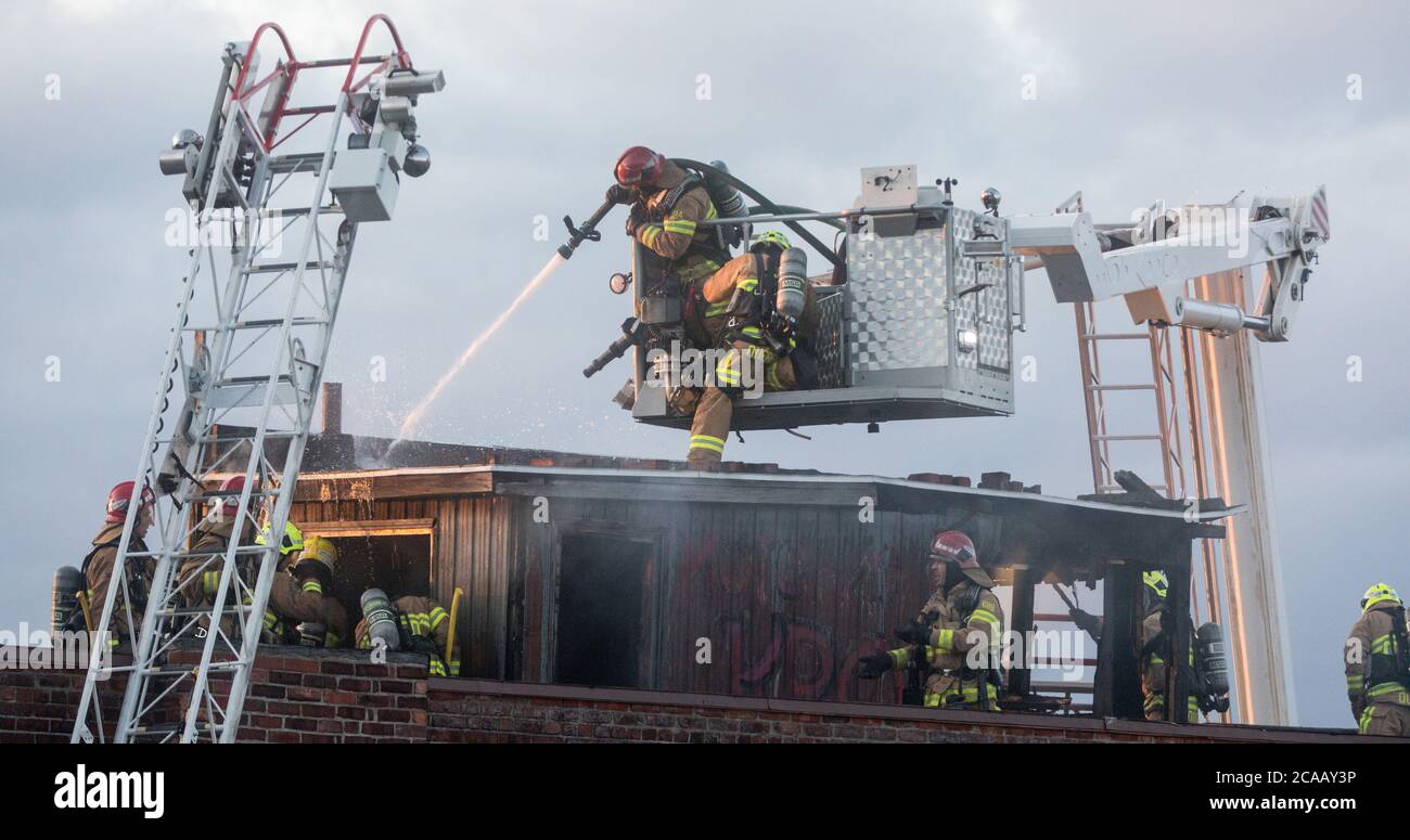 Hook and ladder truck hi-res stock photography and images - Alamy