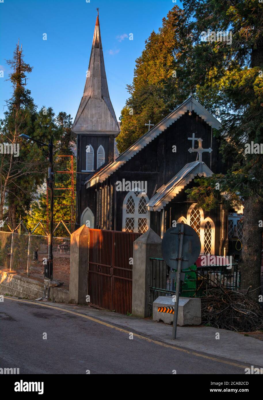 Coloured church hi-res stock photography and images - Alamy