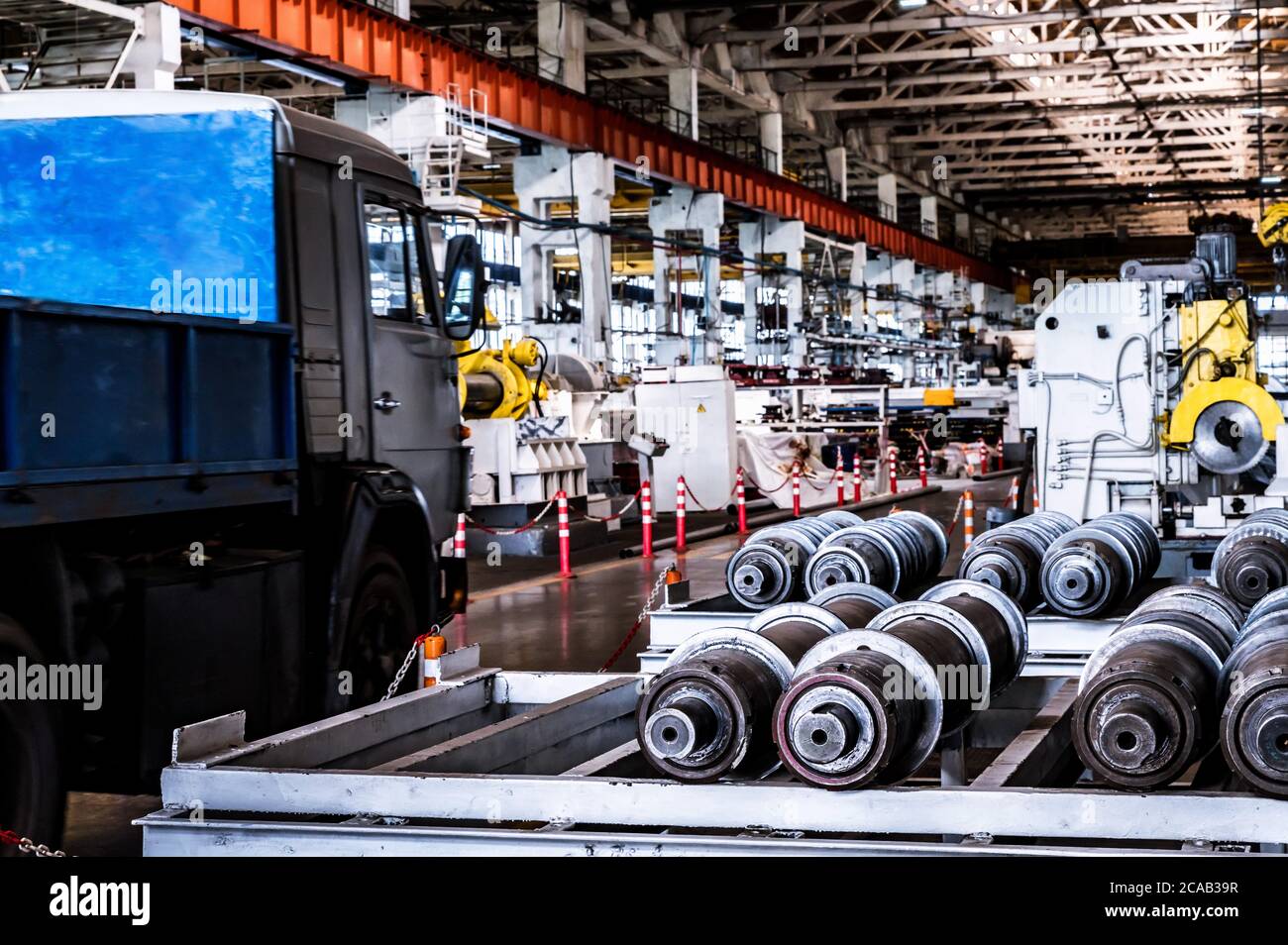 Container loading robots hi-res stock photography and images - Alamy