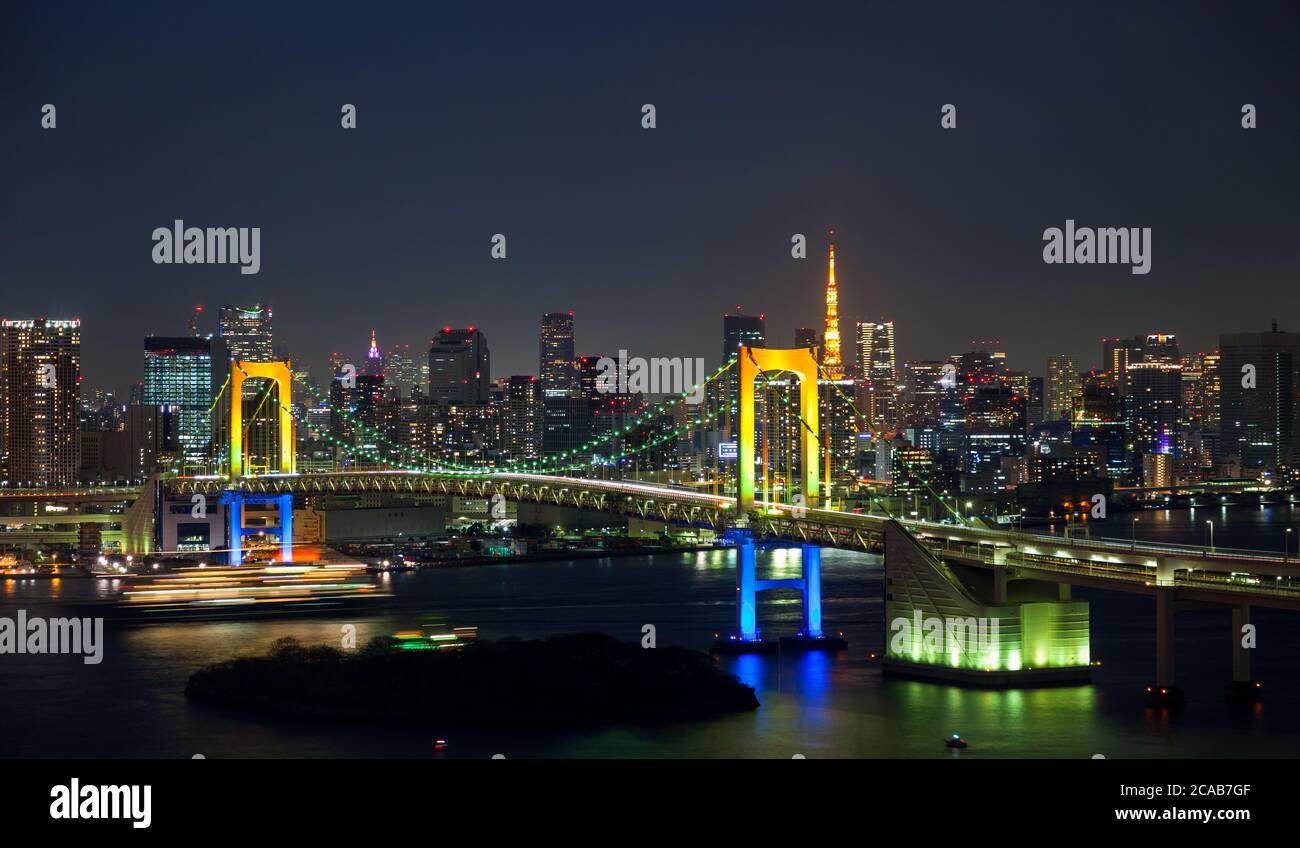 Tokyo, Japan - December 16, 2017 : Cityscape of Tokyo Night view ...
