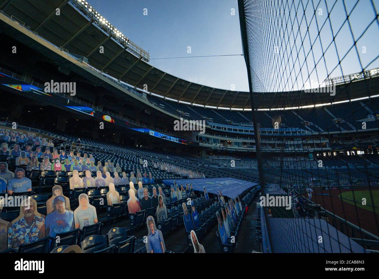 Cardboard cutouts fans hi-res stock photography and images - Alamy