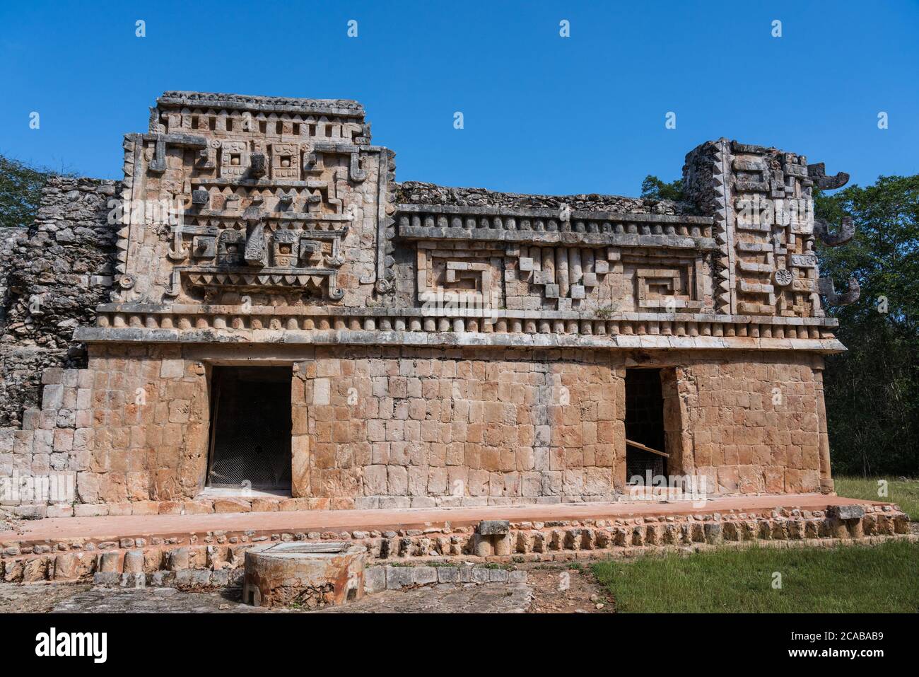 The palace in Group 1 in the ruins of the pre-Hispanic Mayan city of ...