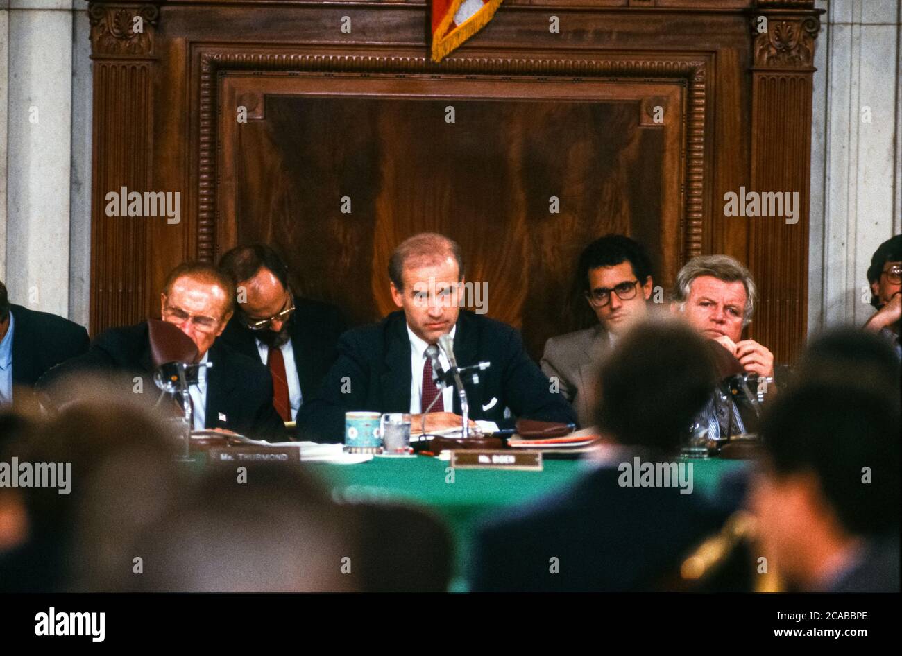 Robert bork confirmation hearing hi-res stock photography and images ...
