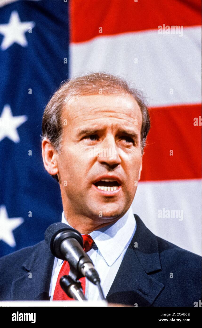 Joe biden president 1988 hi-res stock photography and images - Alamy