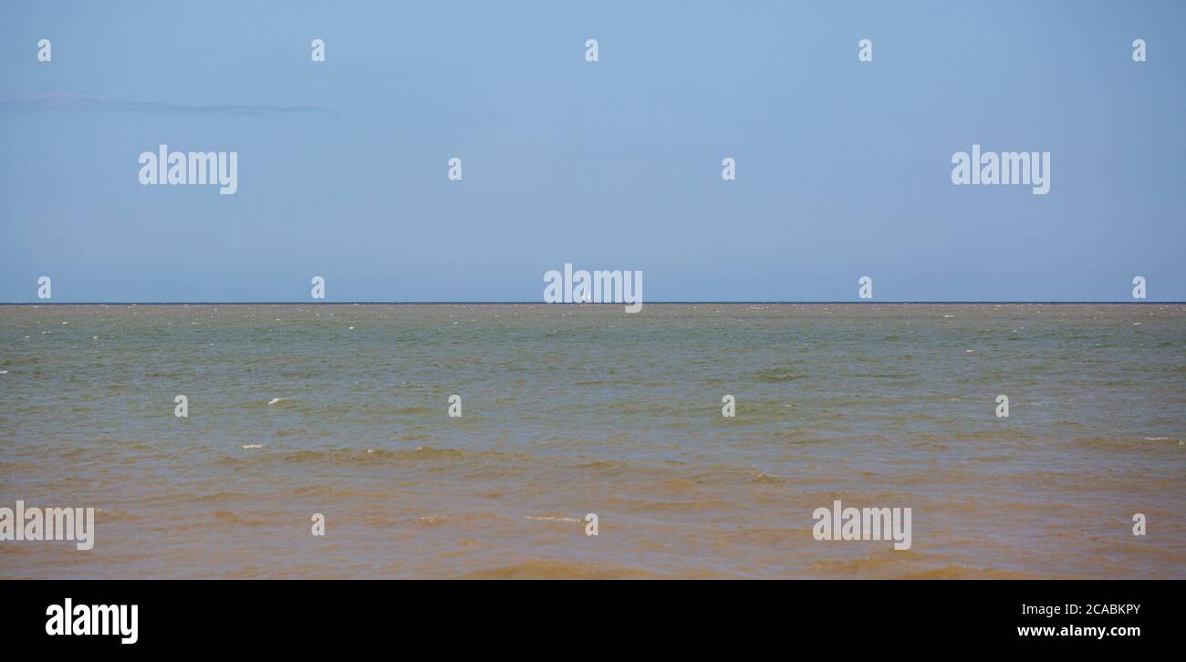 Boat on the horizon hi-res stock photography and images - Alamy