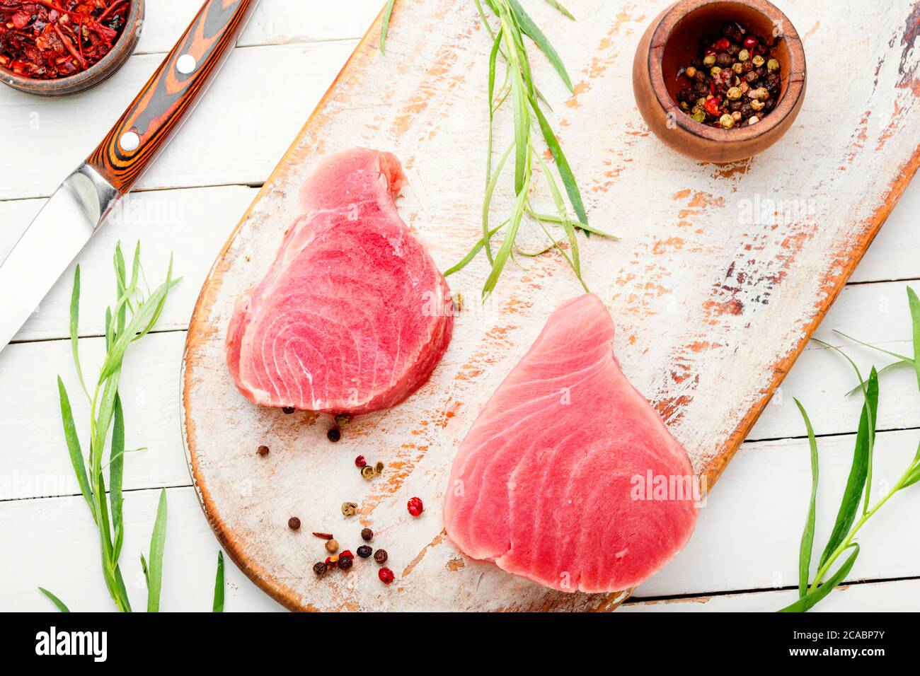 Fresh raw tuna steak hi-res stock photography and images - Alamy
