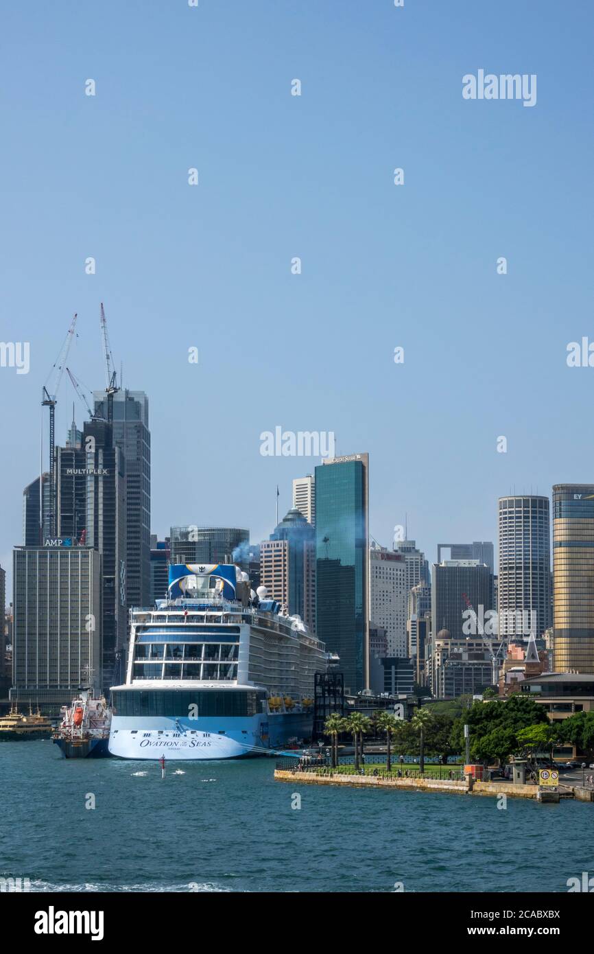 Ovation of the seas in sydney hi-res stock photography and images - Alamy