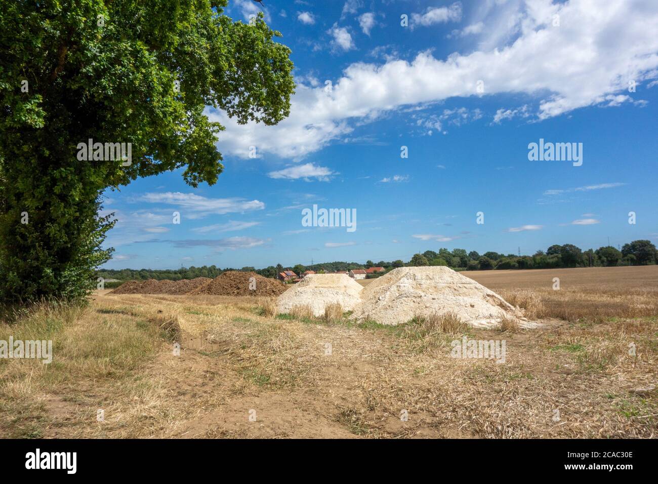 Agricultural lime hi-res stock photography and images - Alamy