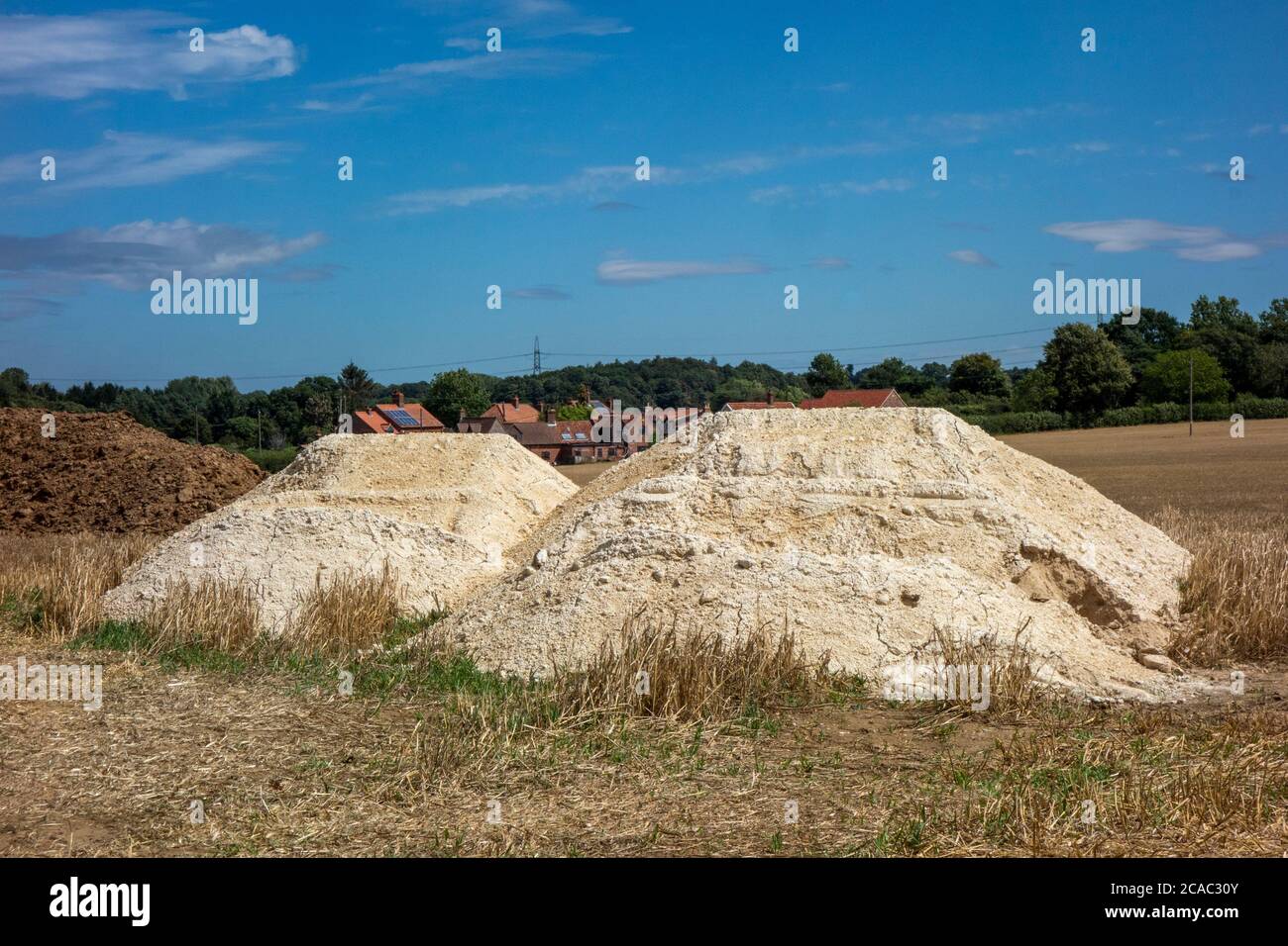 Lime fertiliser hi-res stock photography and images - Alamy