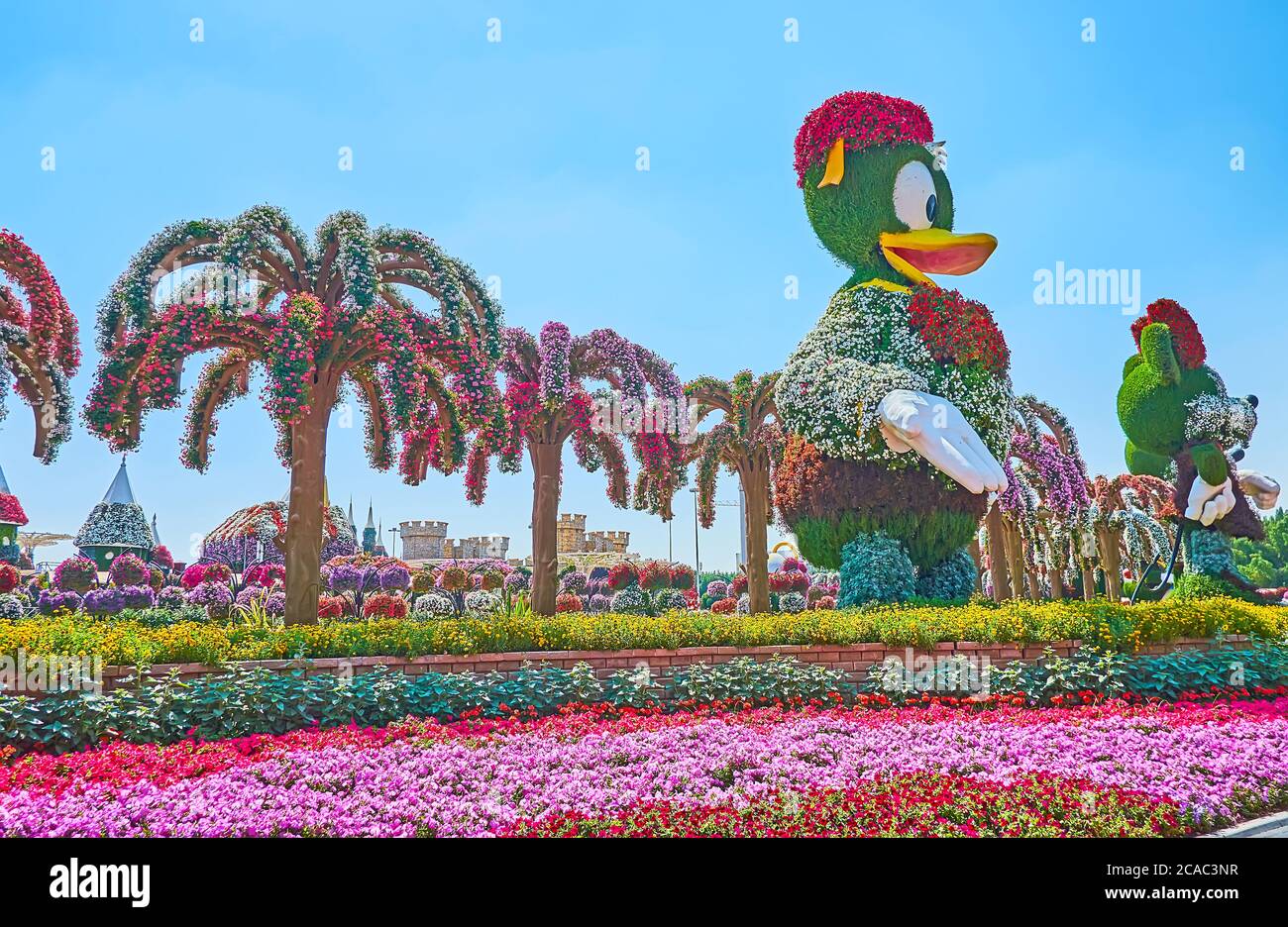 Cartoon mickey and minnie mouse hi-res stock photography and images - Alamy