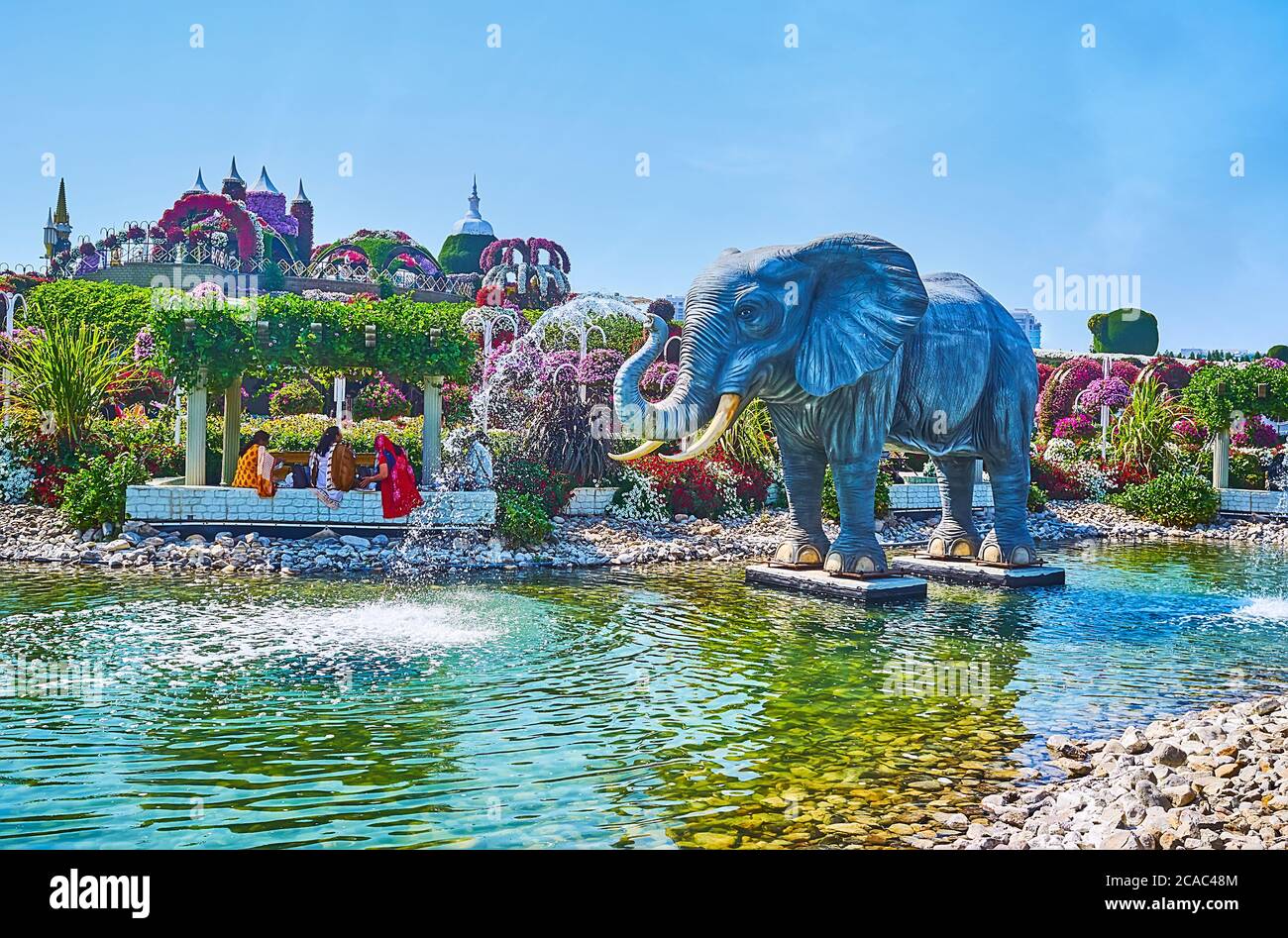 DUBAI, UAE - MARCH 5, 2020: Enjoy the large elephant fountain, located ...