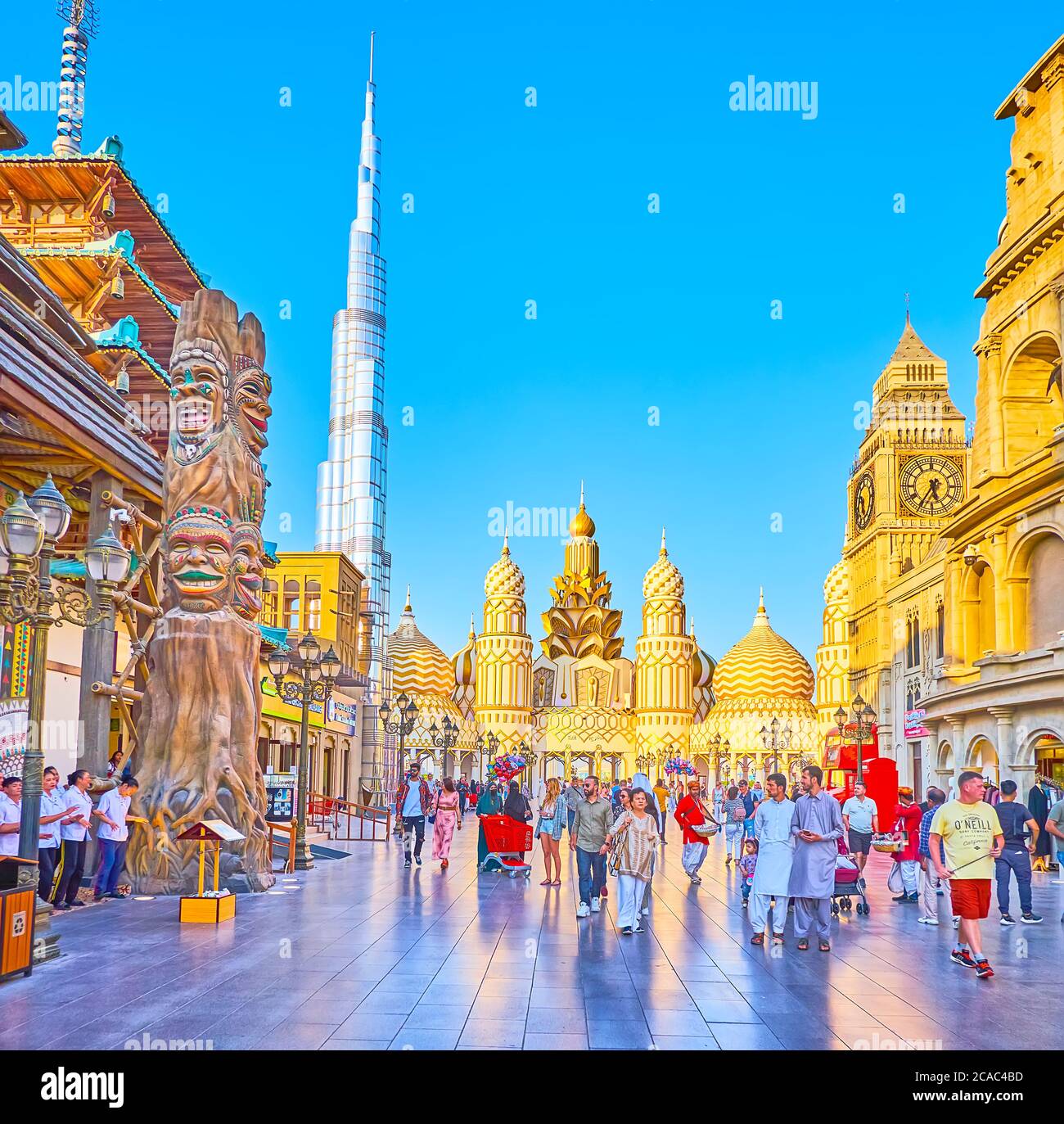 Big ben pyramid hi-res stock photography and images - Alamy