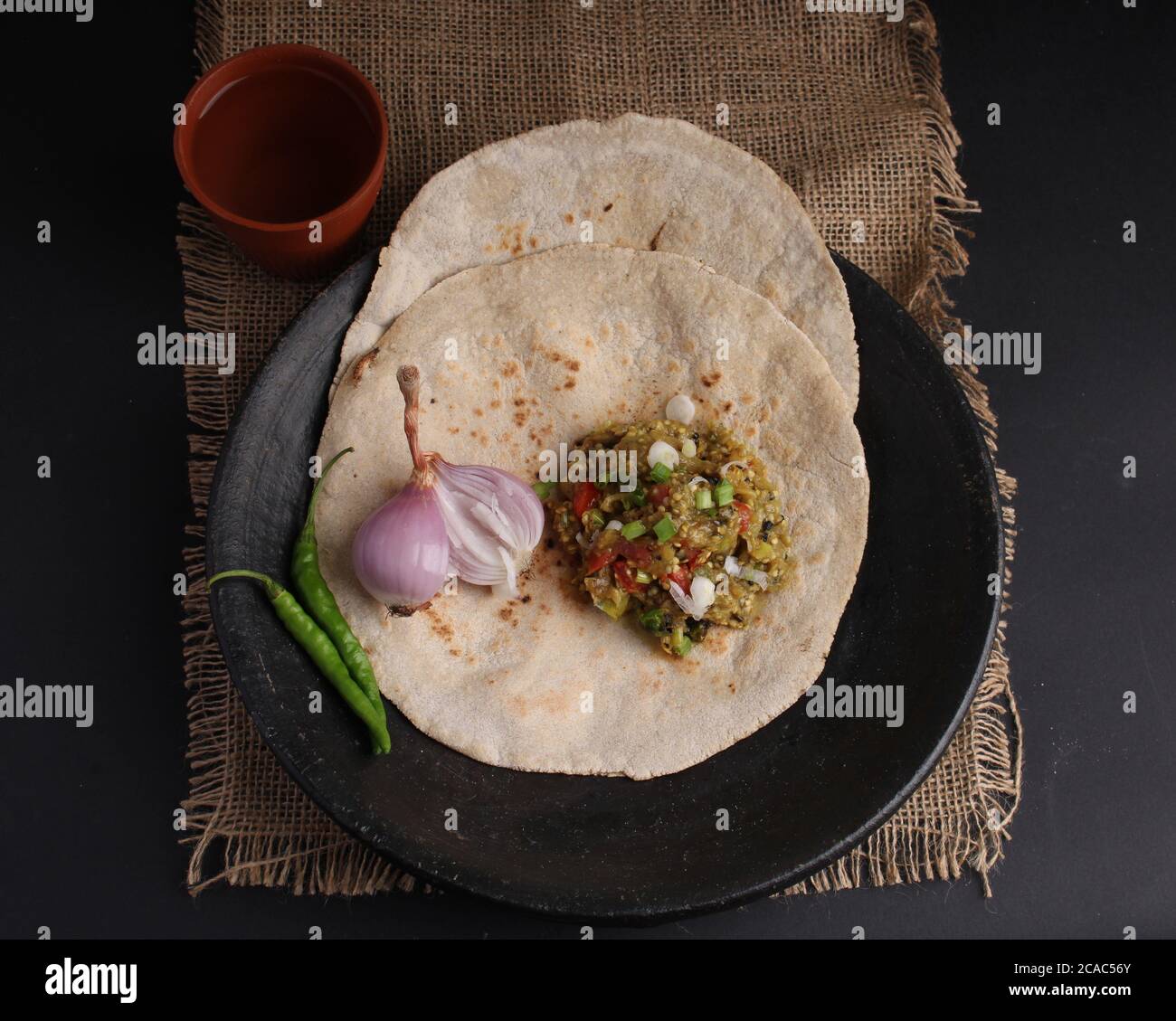Chulivarchi bhakri hi-res stock photography and images - Alamy