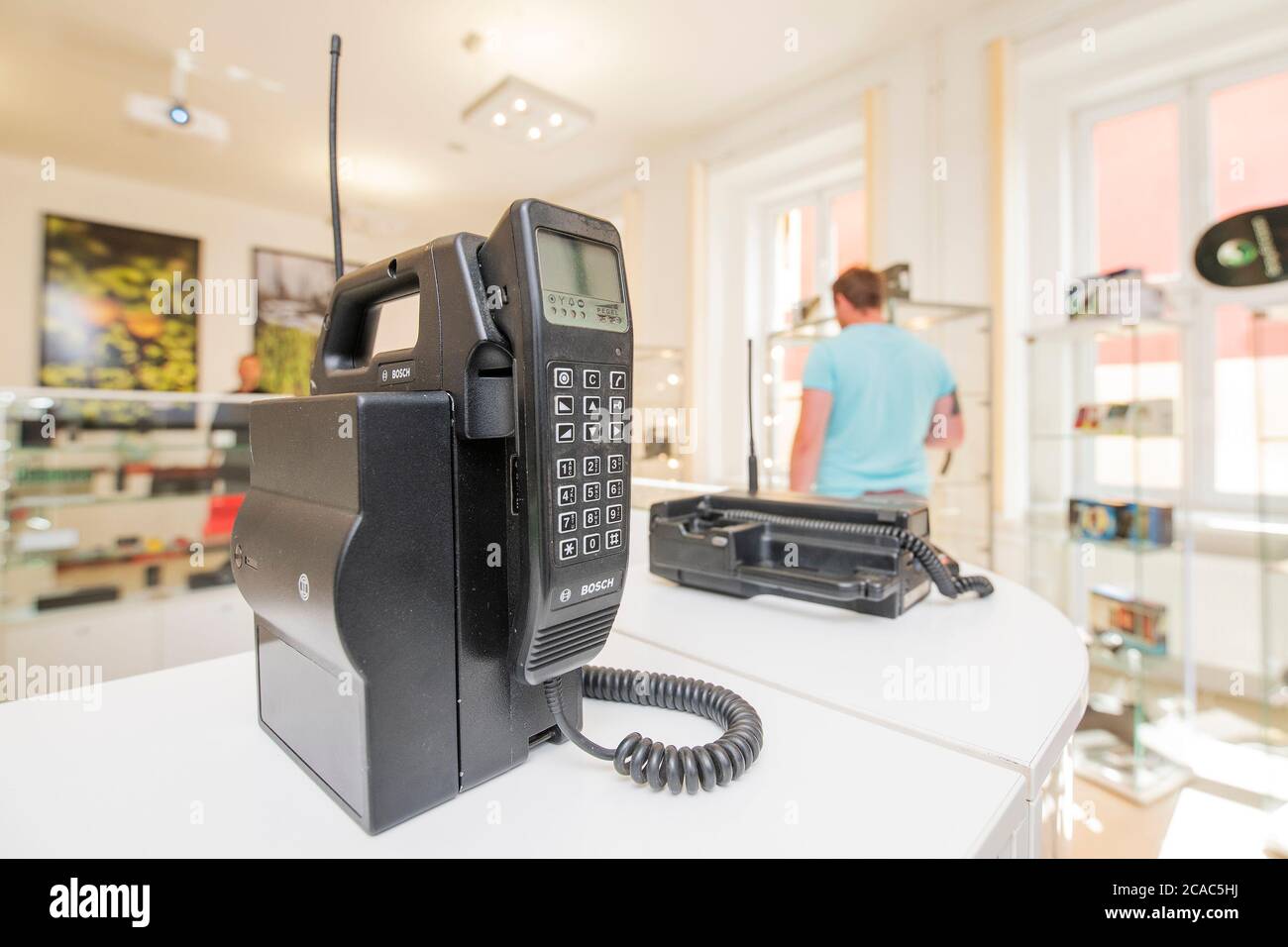 Environmental center presents exhibition of historical cell phones ...