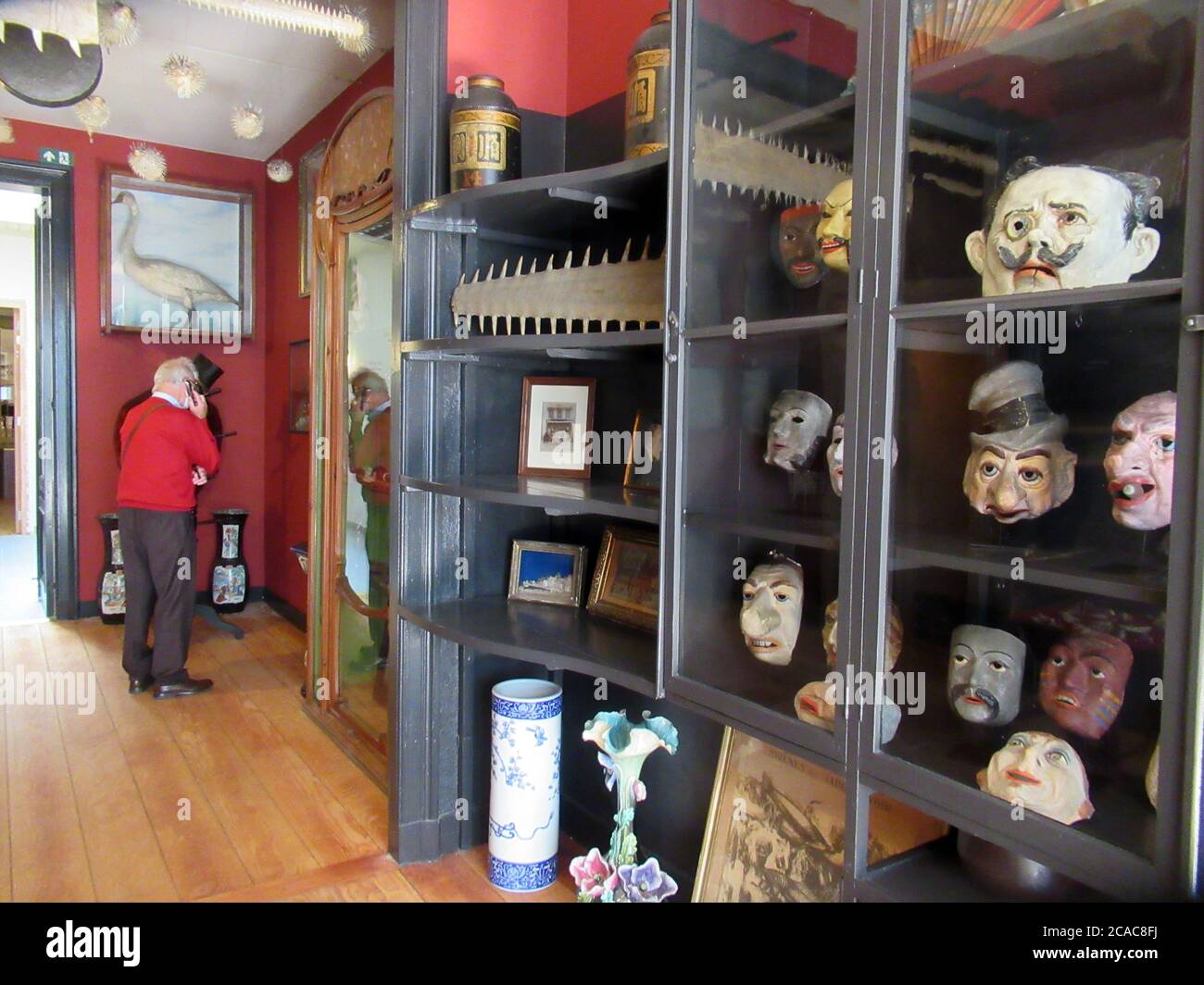 Ostende, Belgium. 22nd July, 2020. Visitors stand on the ground floor ...