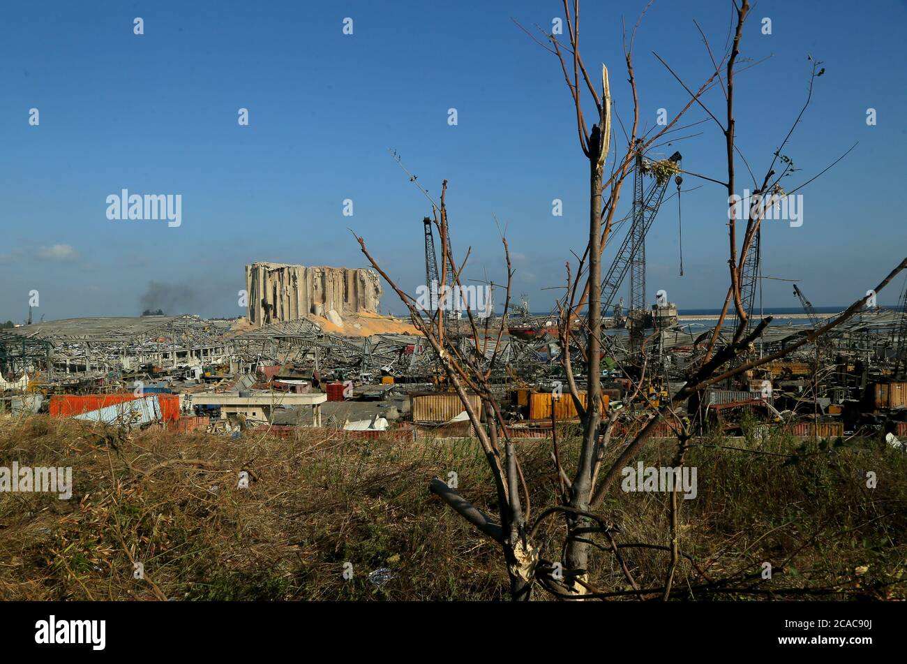 Beirut, Lebanon. 06th Aug, 2020. A general view of the destroyed port ...