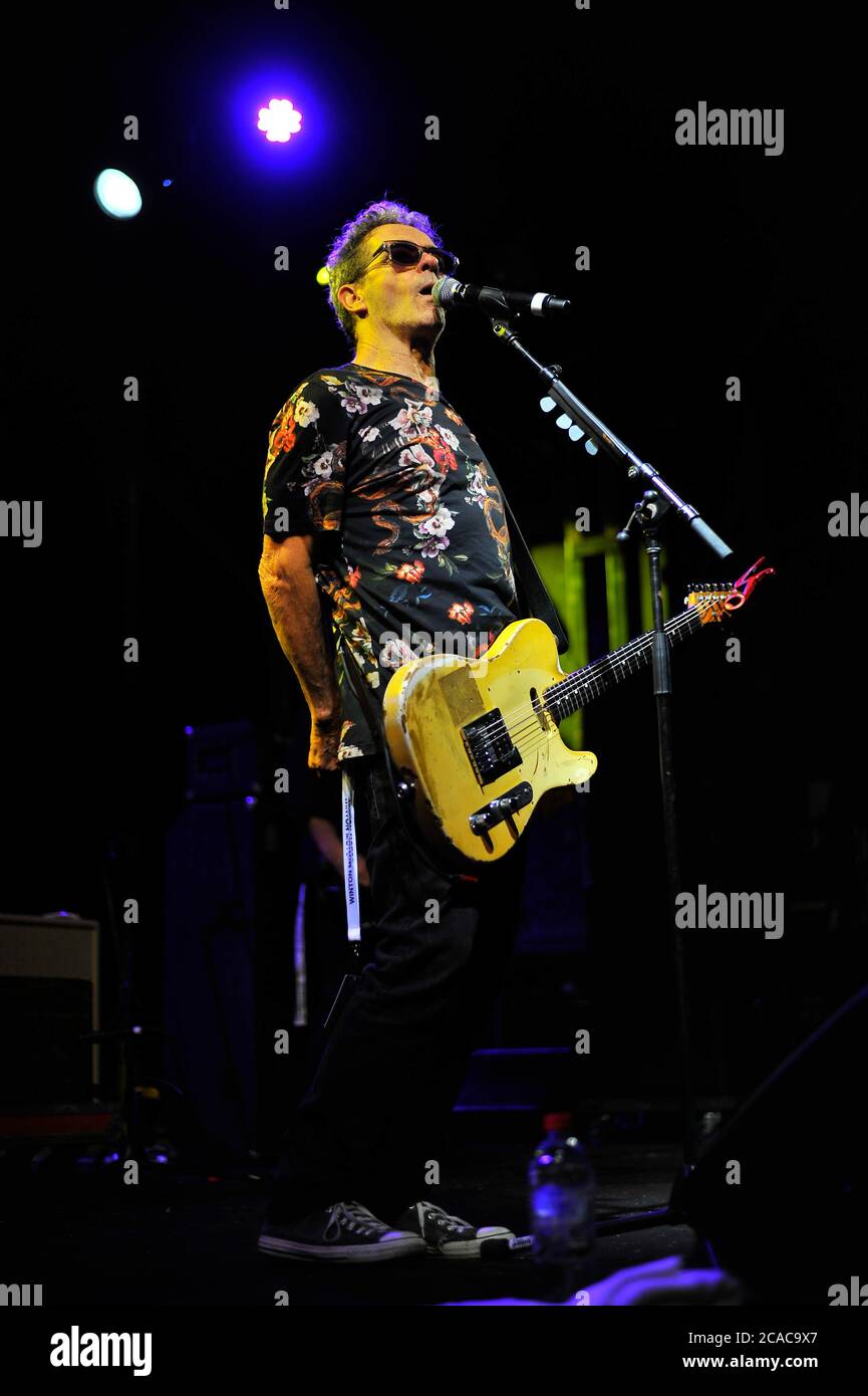 Mark gable on stage hi-res stock photography and images - Alamy