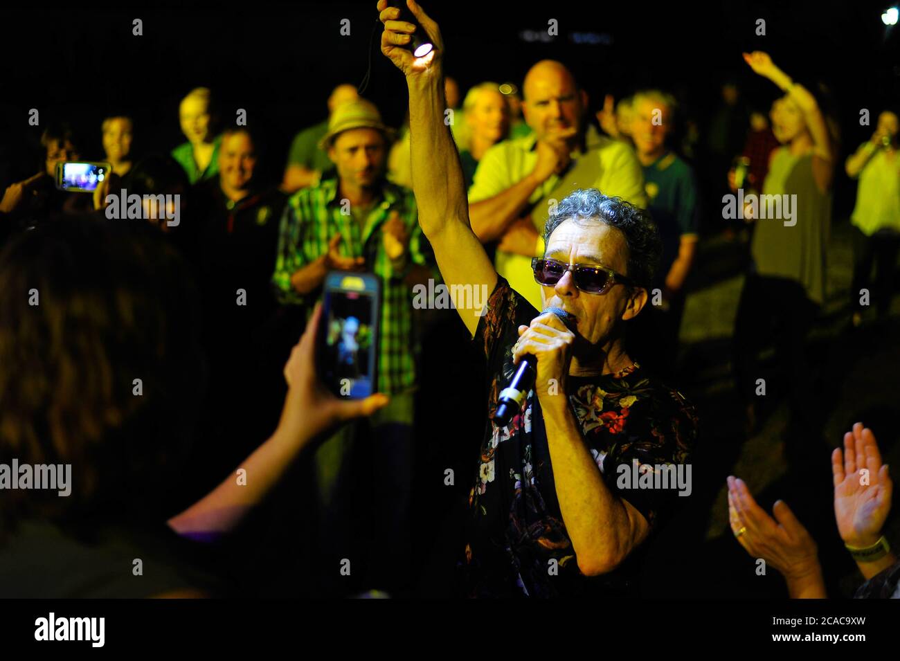 Rock star fans hi-res stock photography and images - Alamy