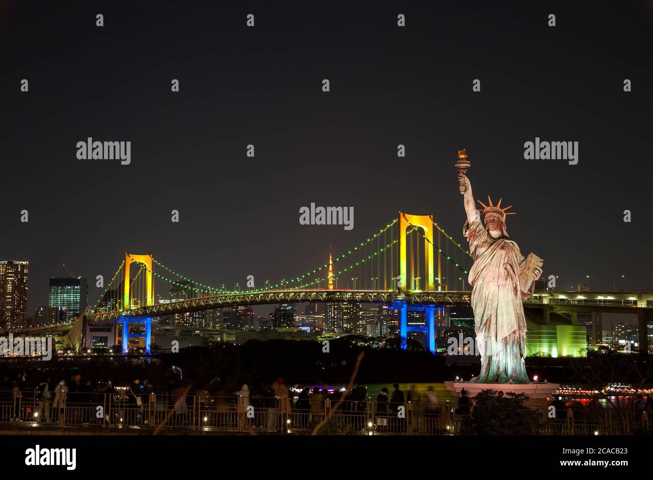 Tokyo, Japan - December 16, 2017 : Cityscape of Tokyo Night view ...