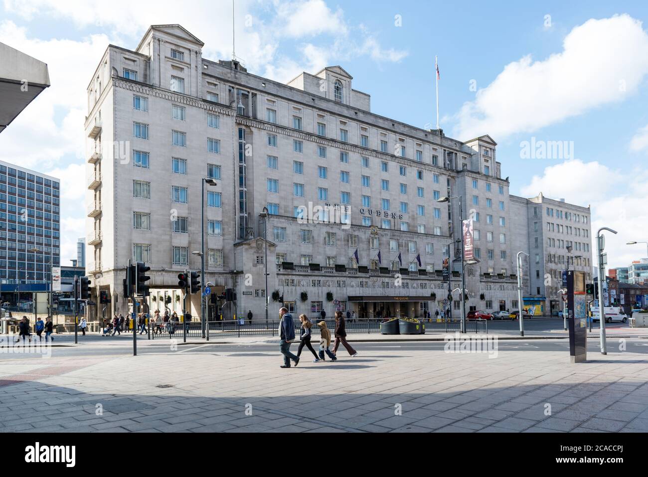 The Queens Hotel, City Square, Leeds, West Yorkshire Stock Photo - Alamy