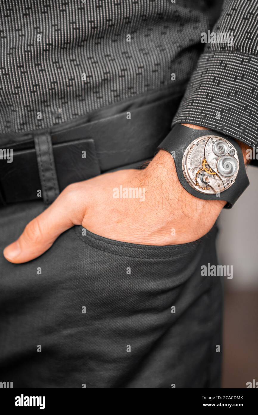 Back of a watch mechanism hi-res stock photography and images - Alamy